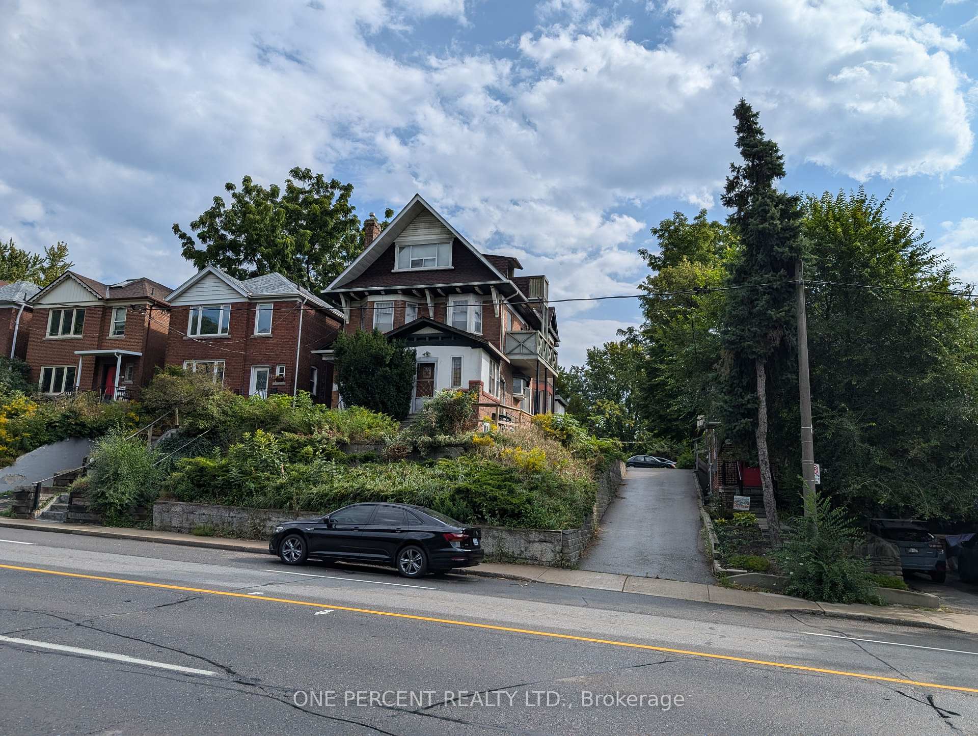 115 Parkside Drive, Toronto, ON M6R 2Y8