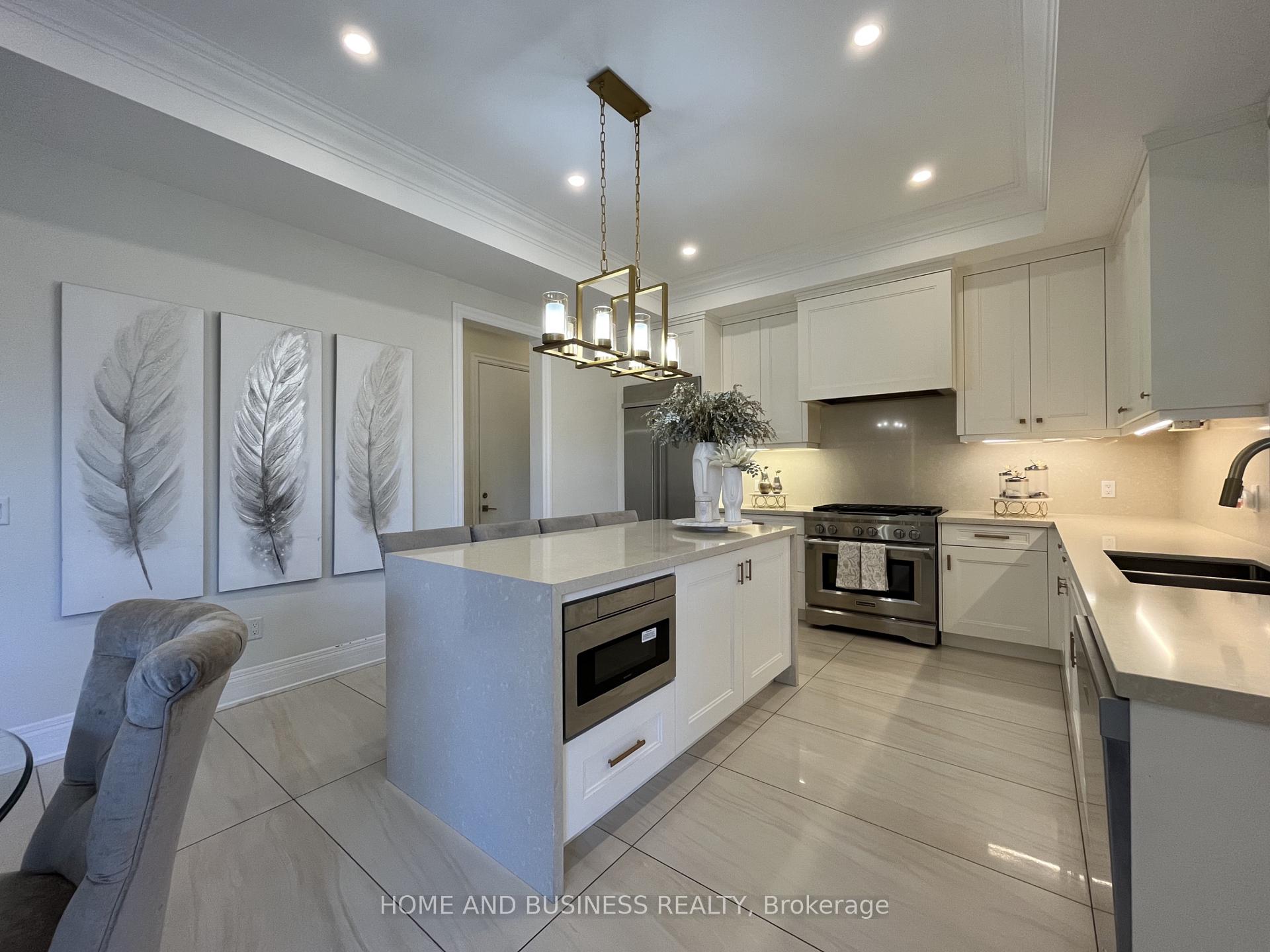 115 RUSSELL Drive, Oakville, ON L6H 1L4