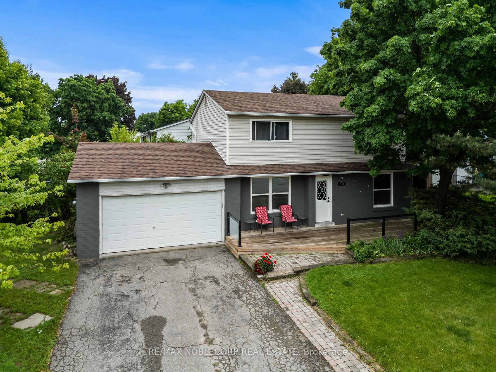 115 William Roe Boulevard, Newmarket, ON L3Y 1B1