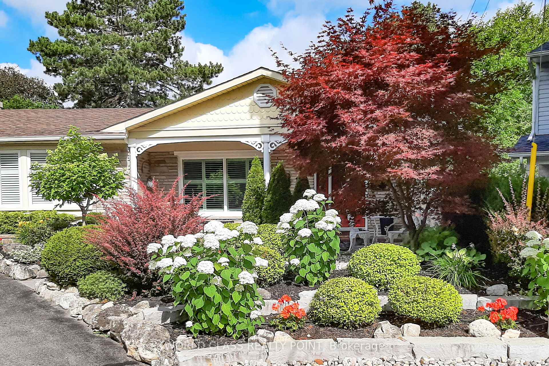 116 Chassie Court, Richmond Hill, ON L4C 4E9