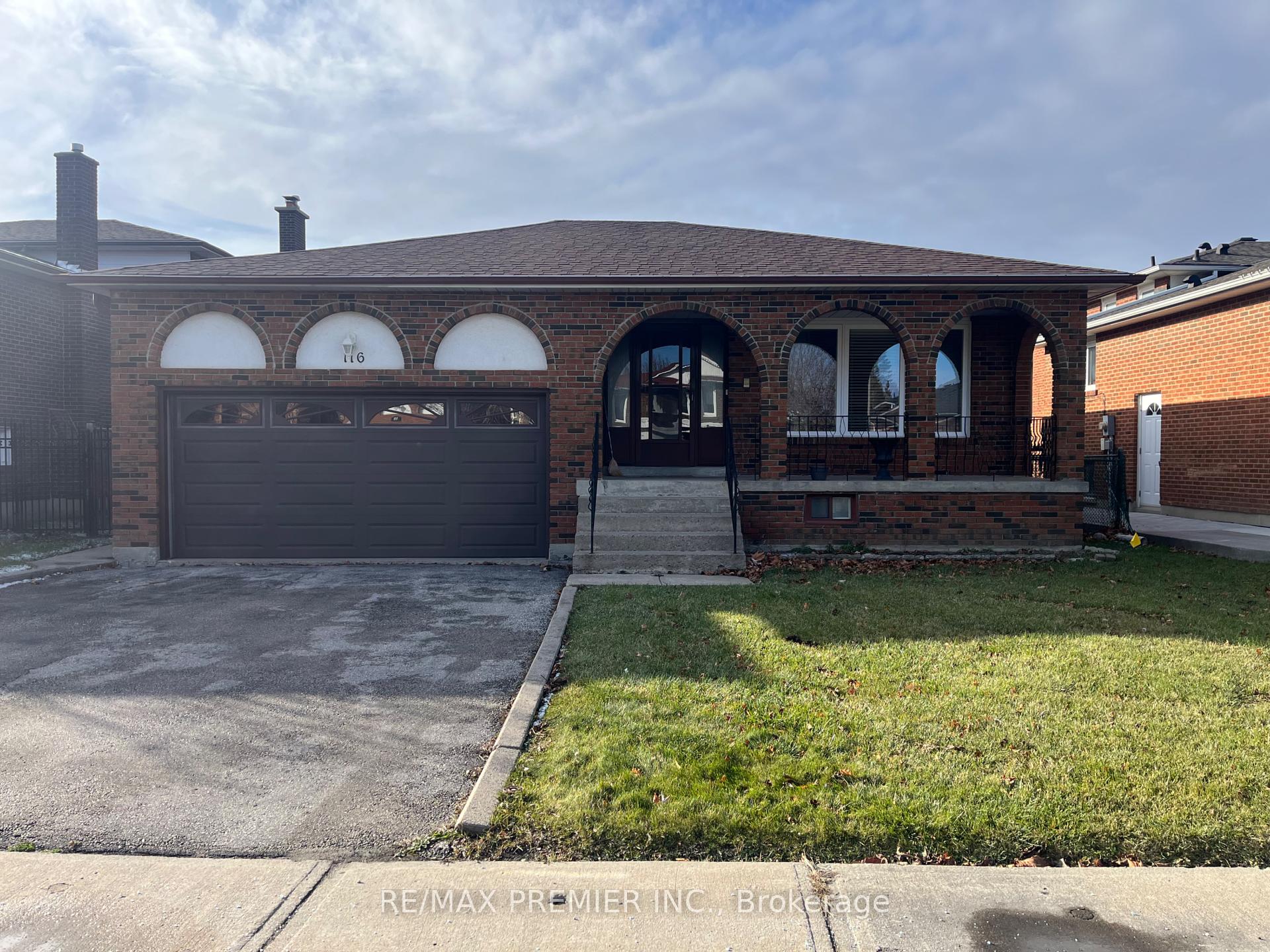 116 Jeanne Drive, Vaughan, ON L4L 1X9