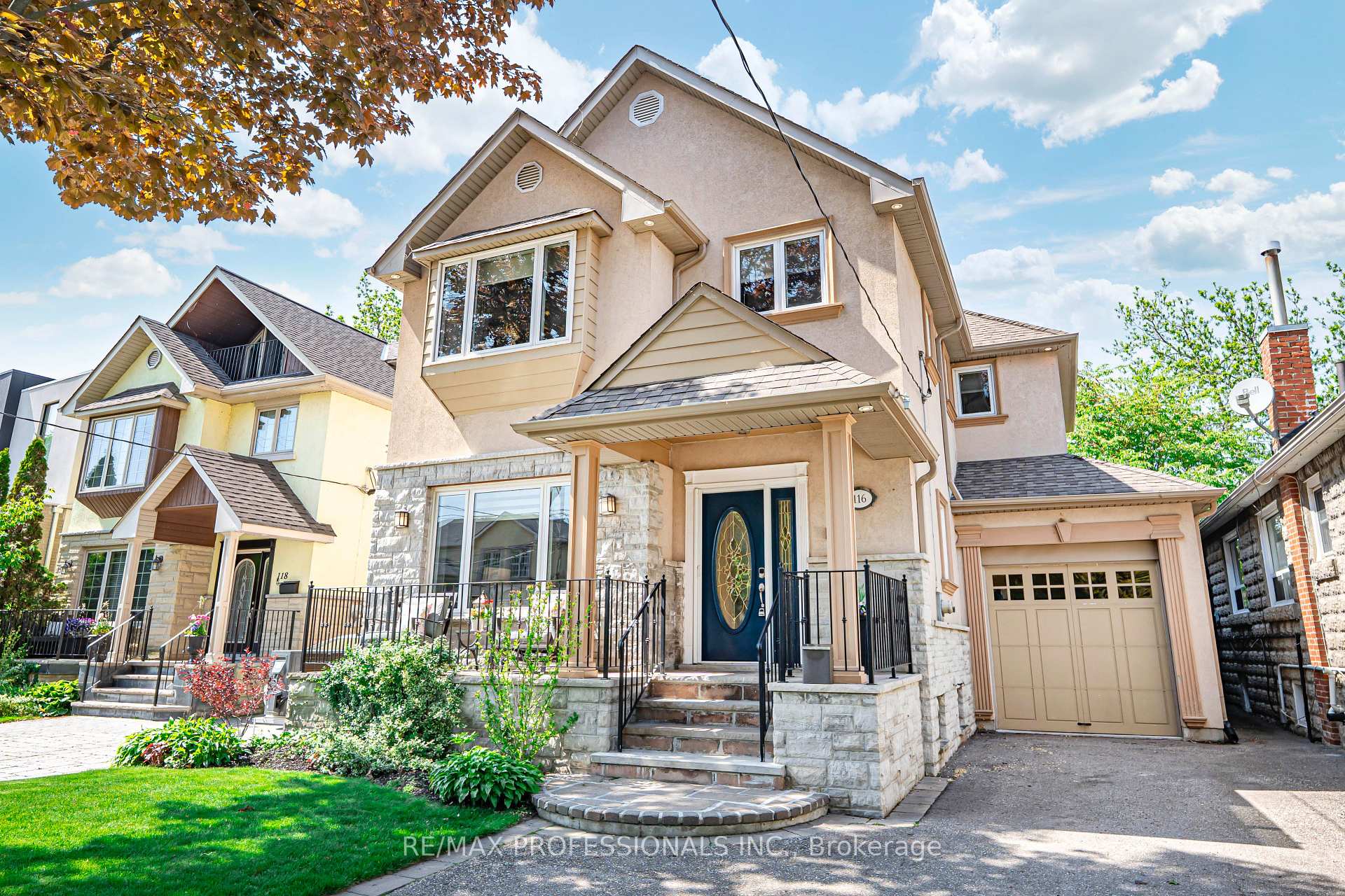 116 Lake Shore Drive, Toronto, ON M8V 2A2