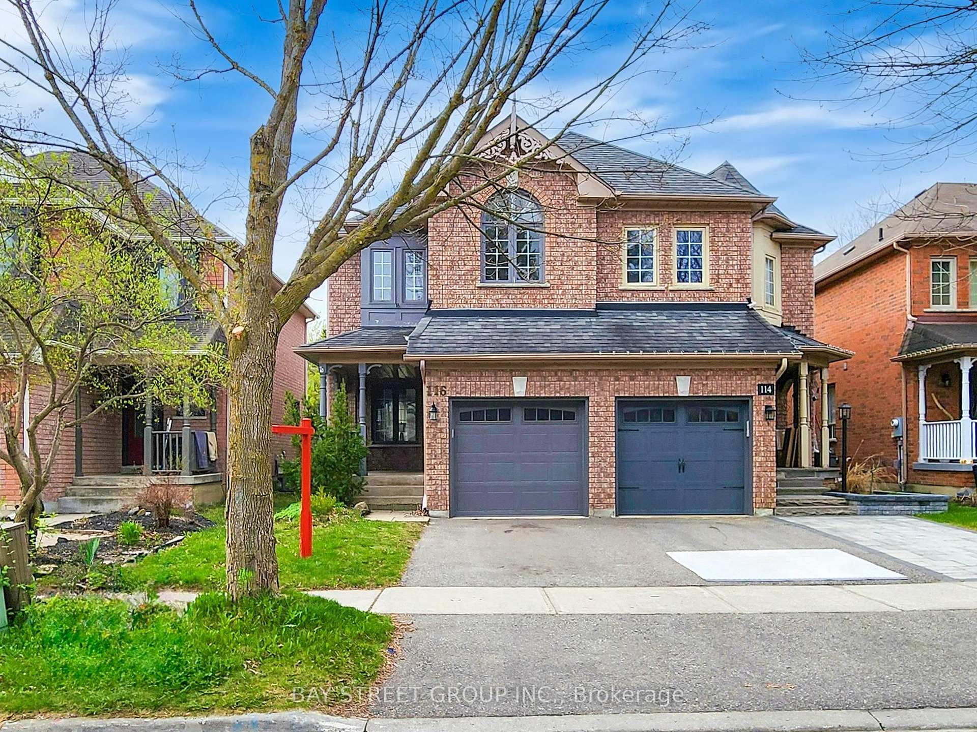 116 Woodroof Crescent, Aurora, ON L4G 7H3