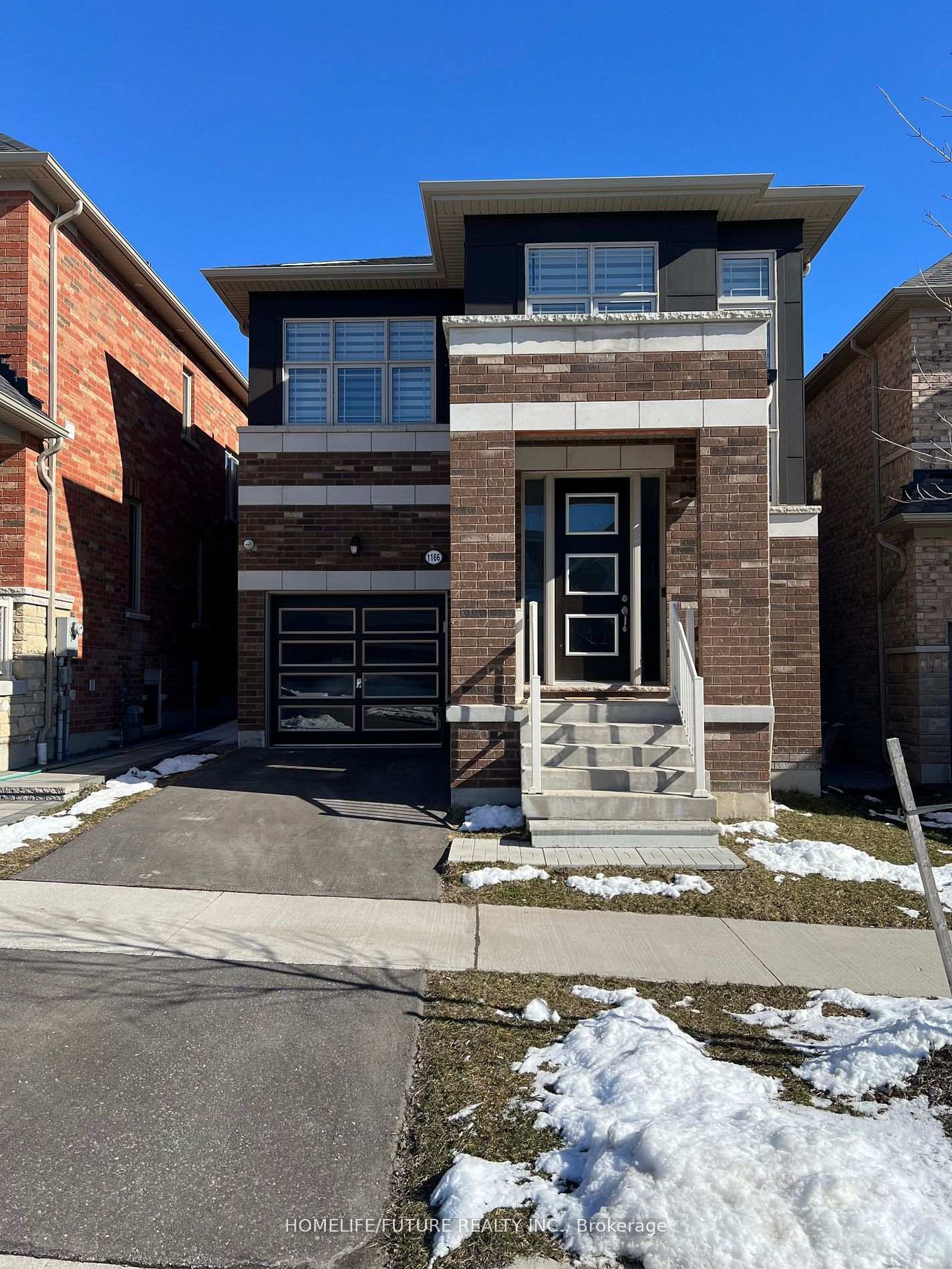 1166 Sepia Square, Pickering, ON L1X 0H1