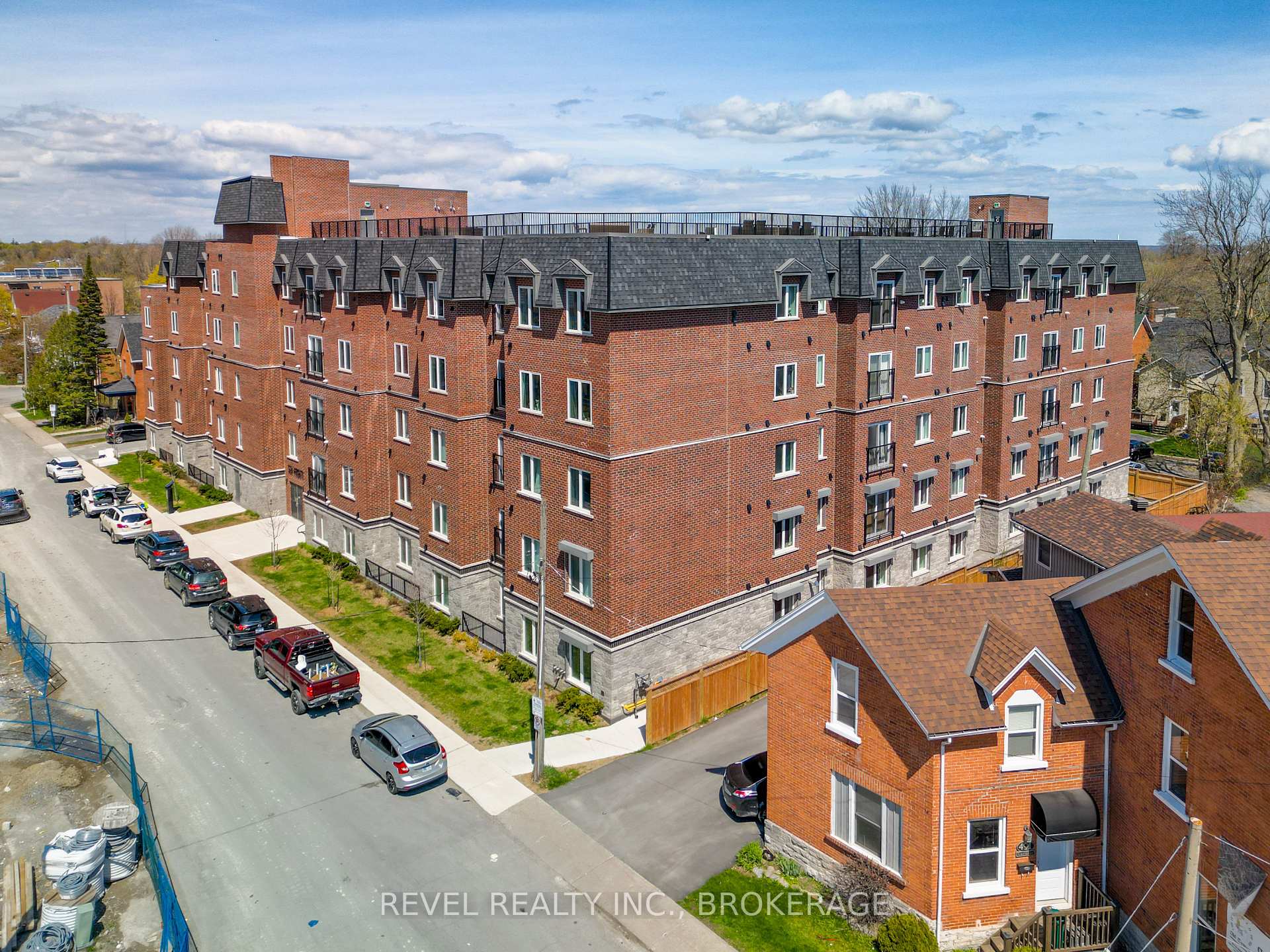 117 - 501 Frontenac Street, Kingston, ON K7K 4L9