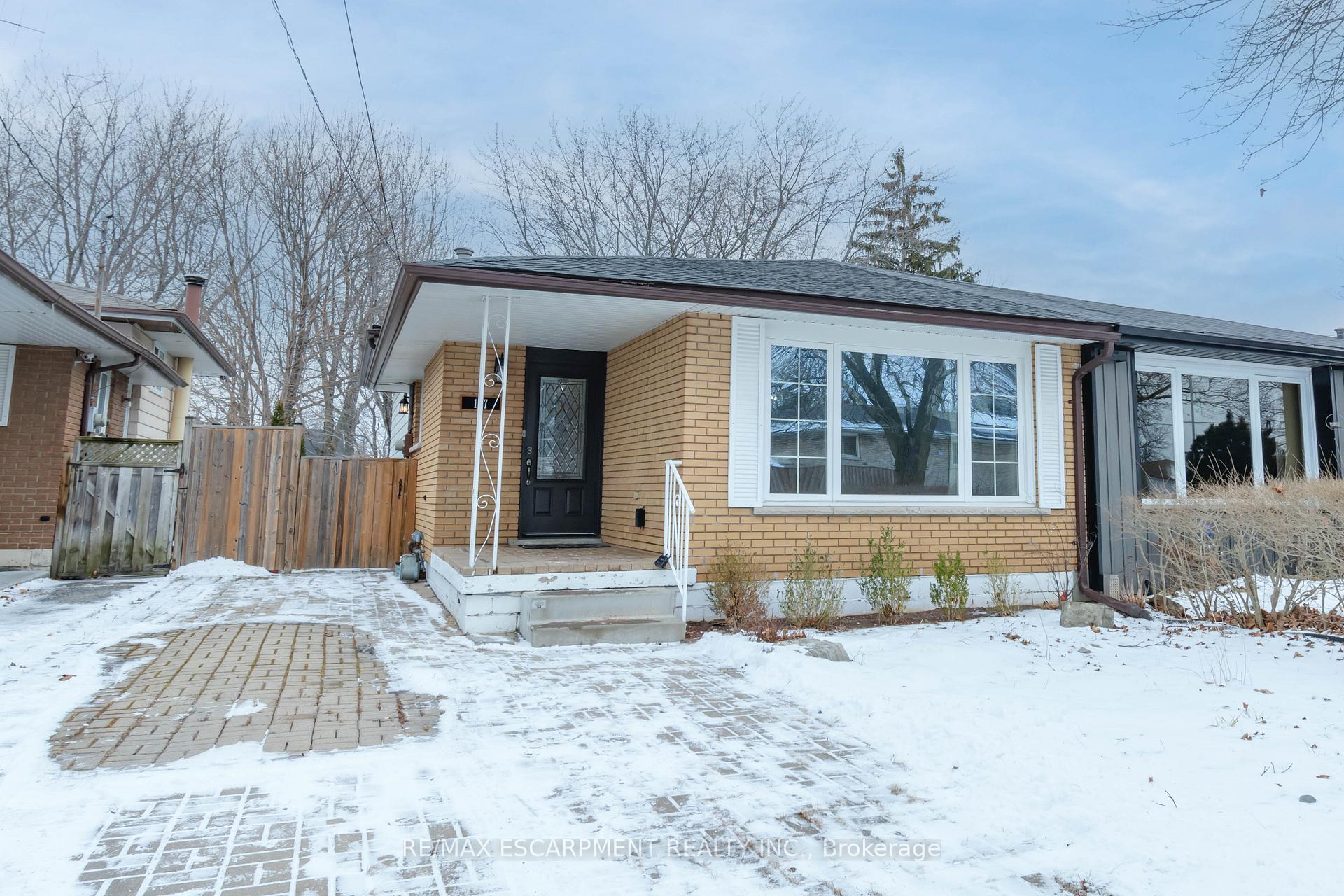 117 Anna Capri Drive, Hamilton, ON L8W 1M7