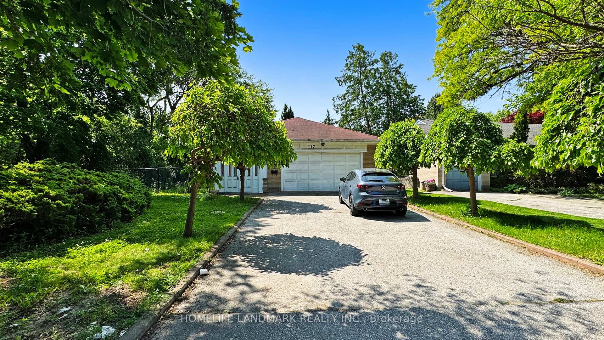 117 Arjay Crescent, Toronto, ON M2L 1C6