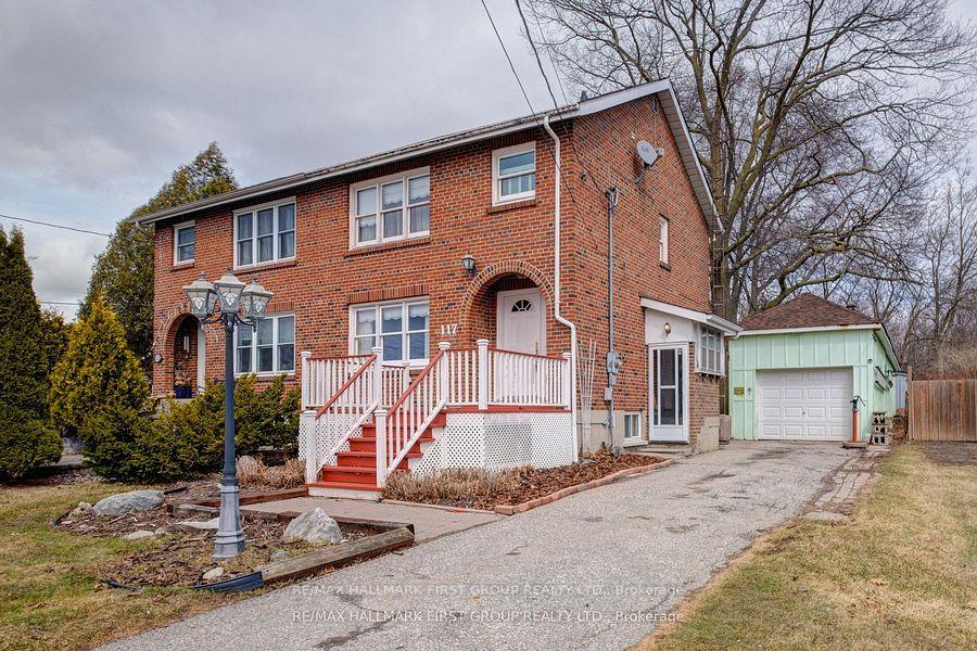 117 Halls Road, Whitby, ON L1P 1Y8