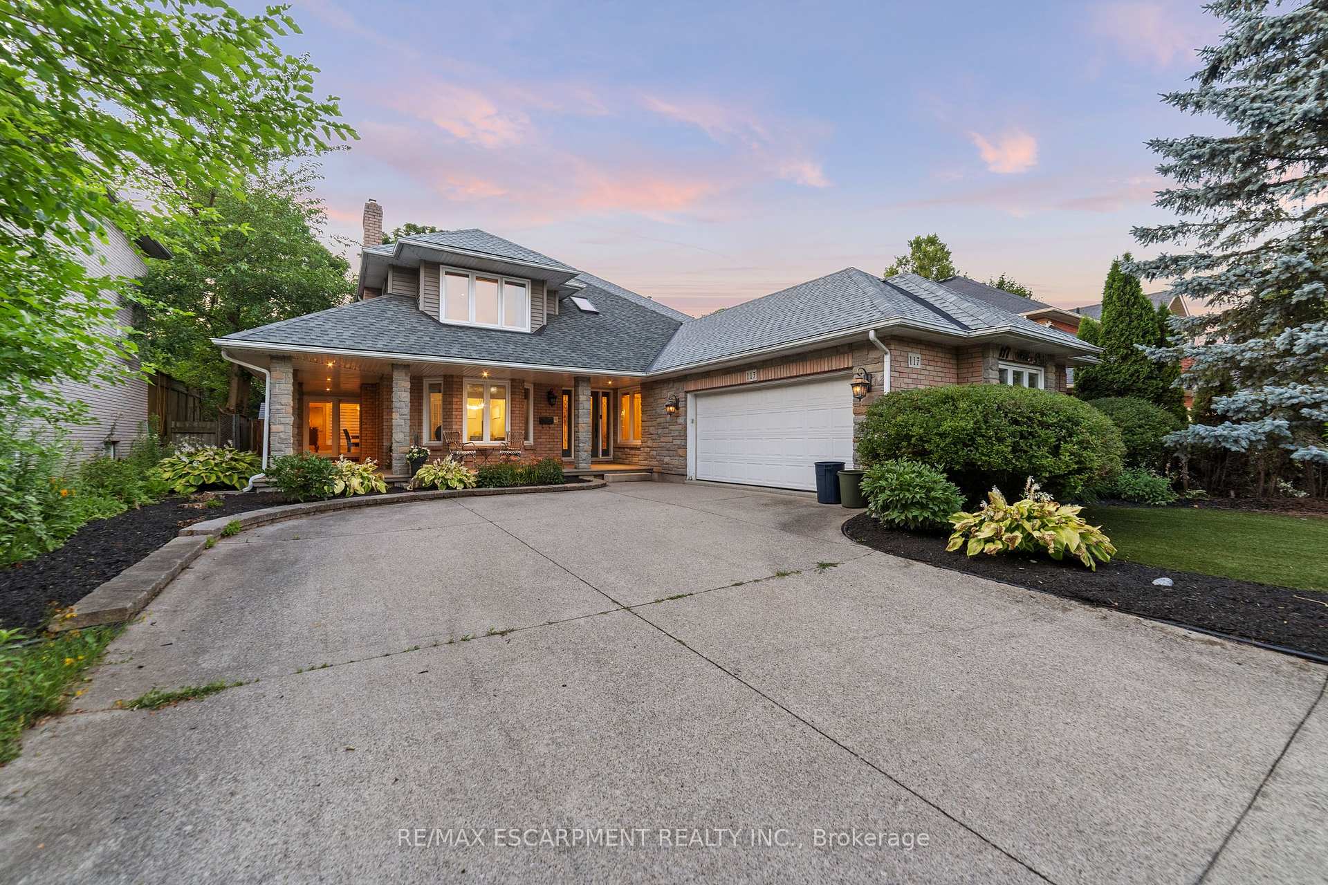 117 Miller Drive, Hamilton, ON L9G 4W2