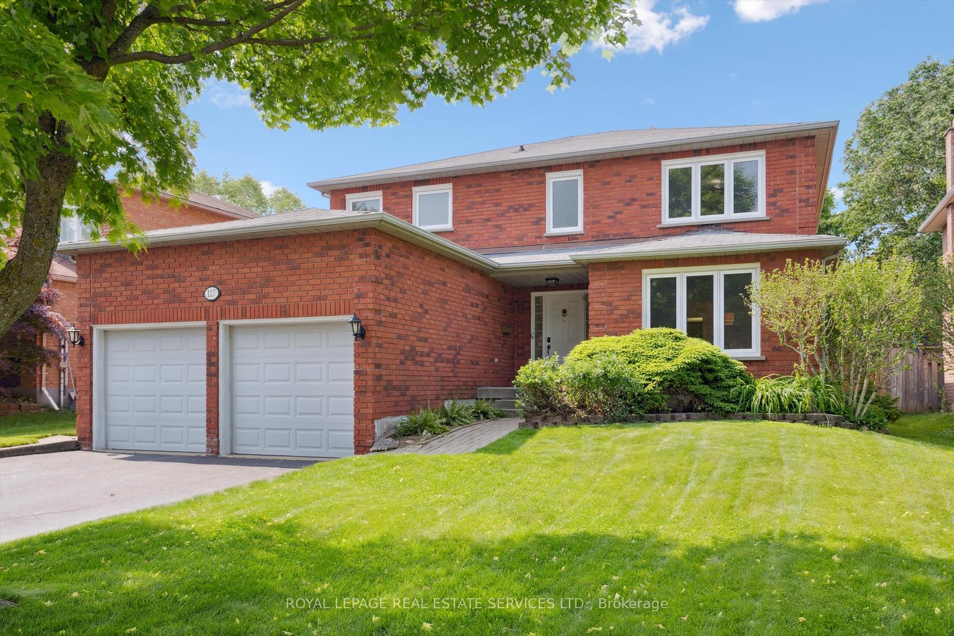 117 Warner Drive, Oakville, ON L6L 6G7