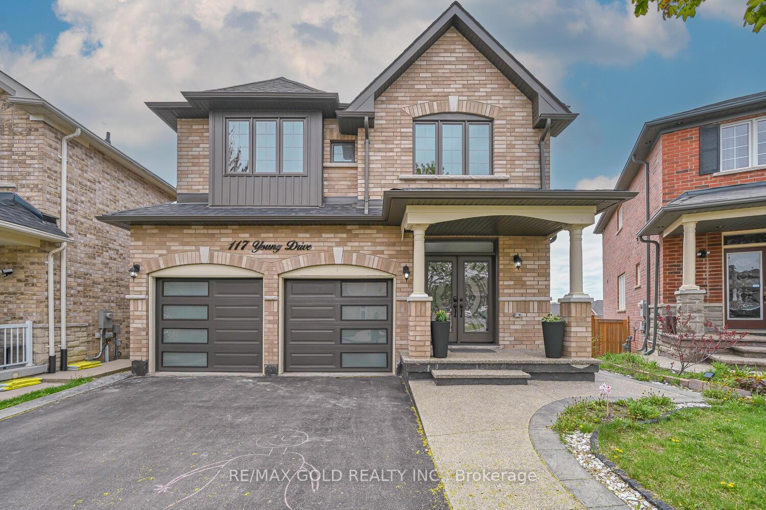 117 Young Drive, Brampton, ON L6Y 0N9