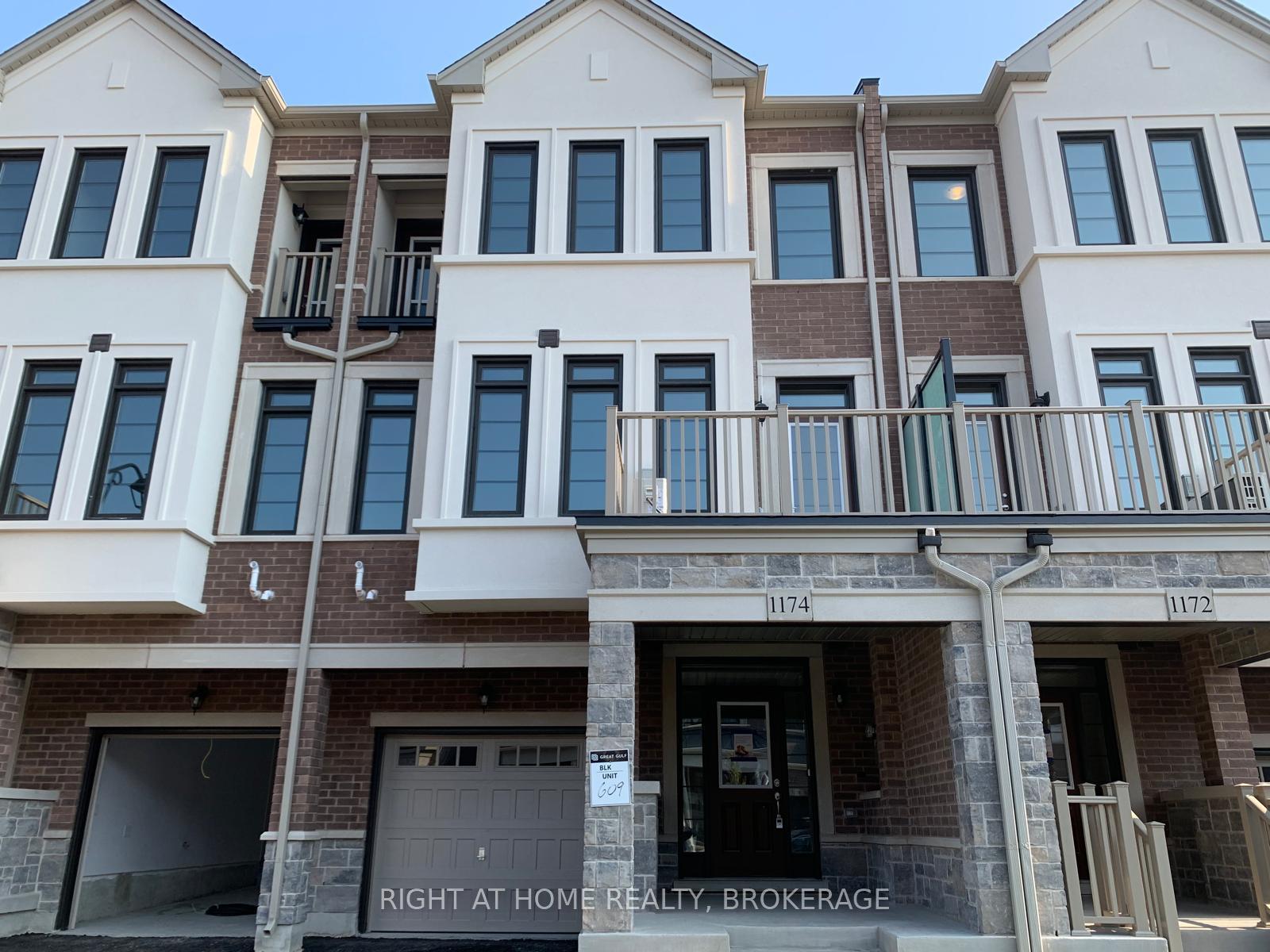 1174 restivo Lane, Milton, ON L9E 1N8