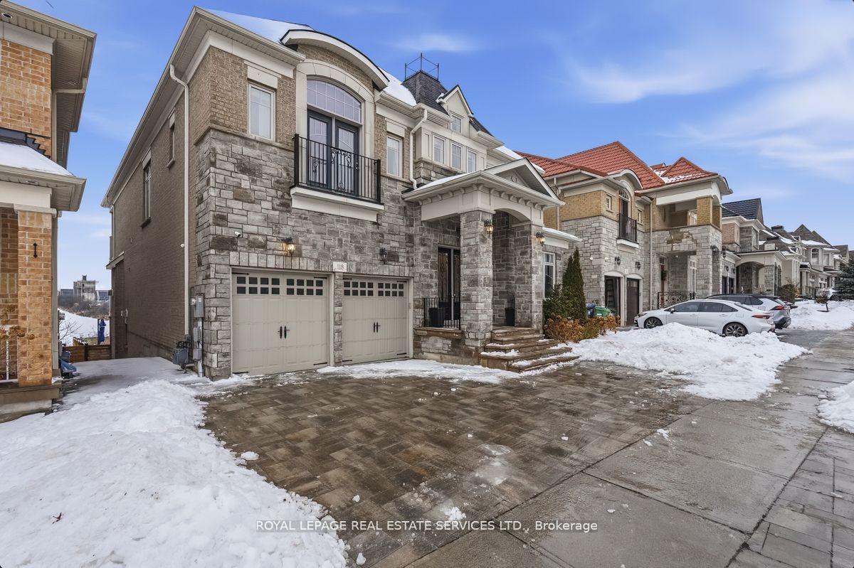 118 Coastline Drive, Brampton, ON L6Y 0S4