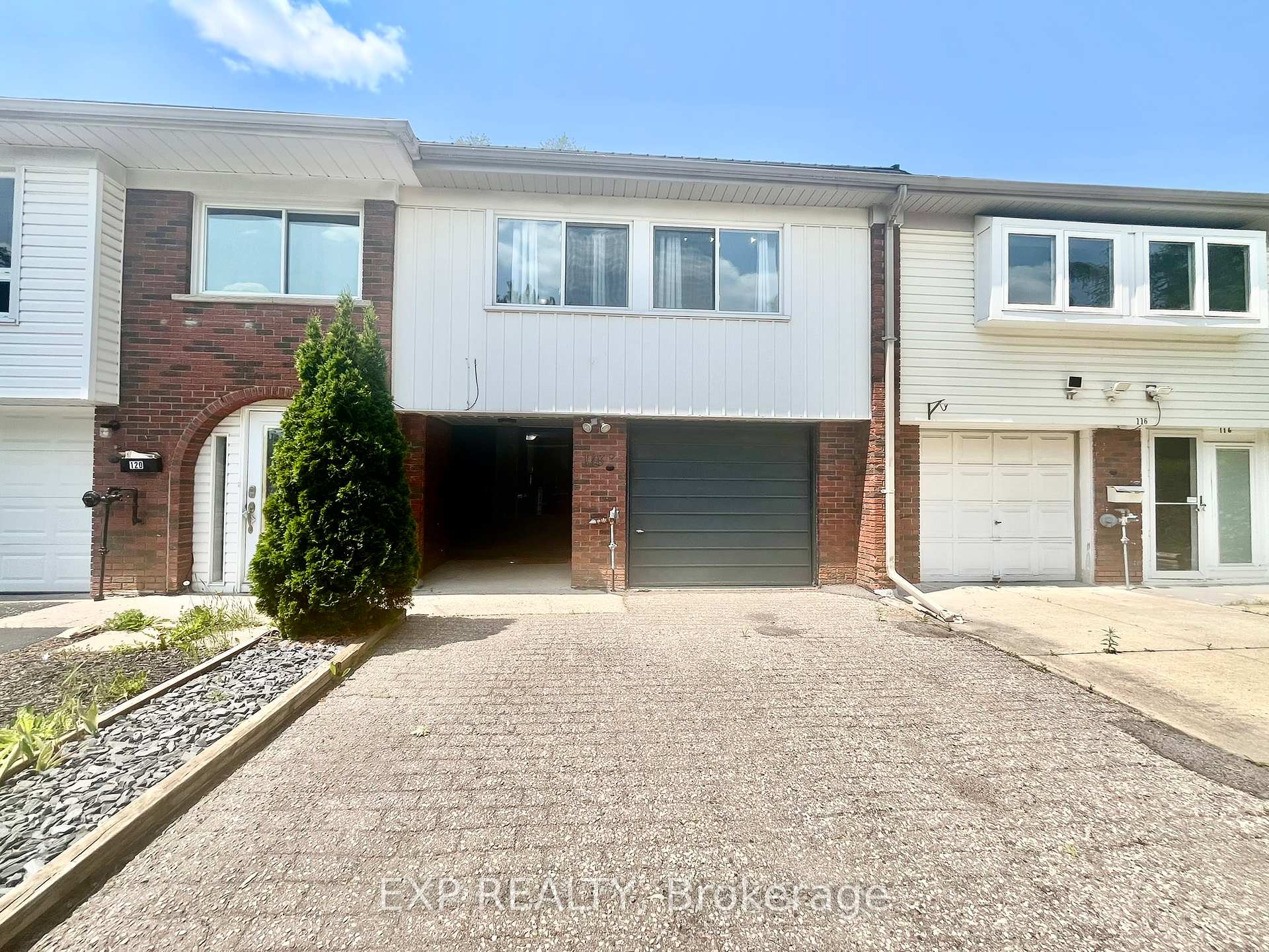 118 Overlea Drive, Kitchener, ON N2M 1T1