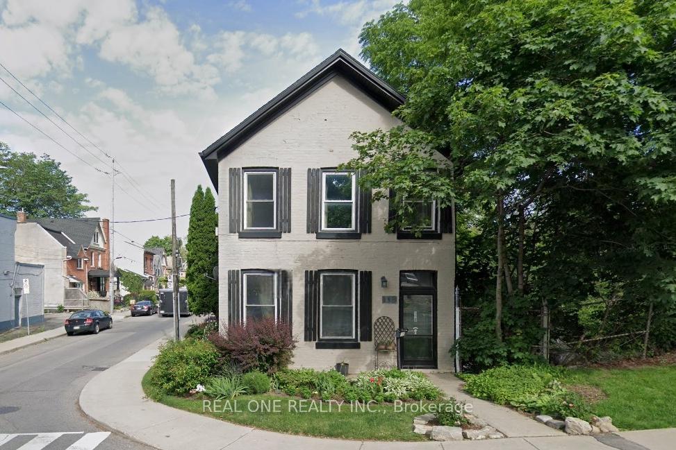 118 Queen Street S, Hamilton, ON L8P 3S1