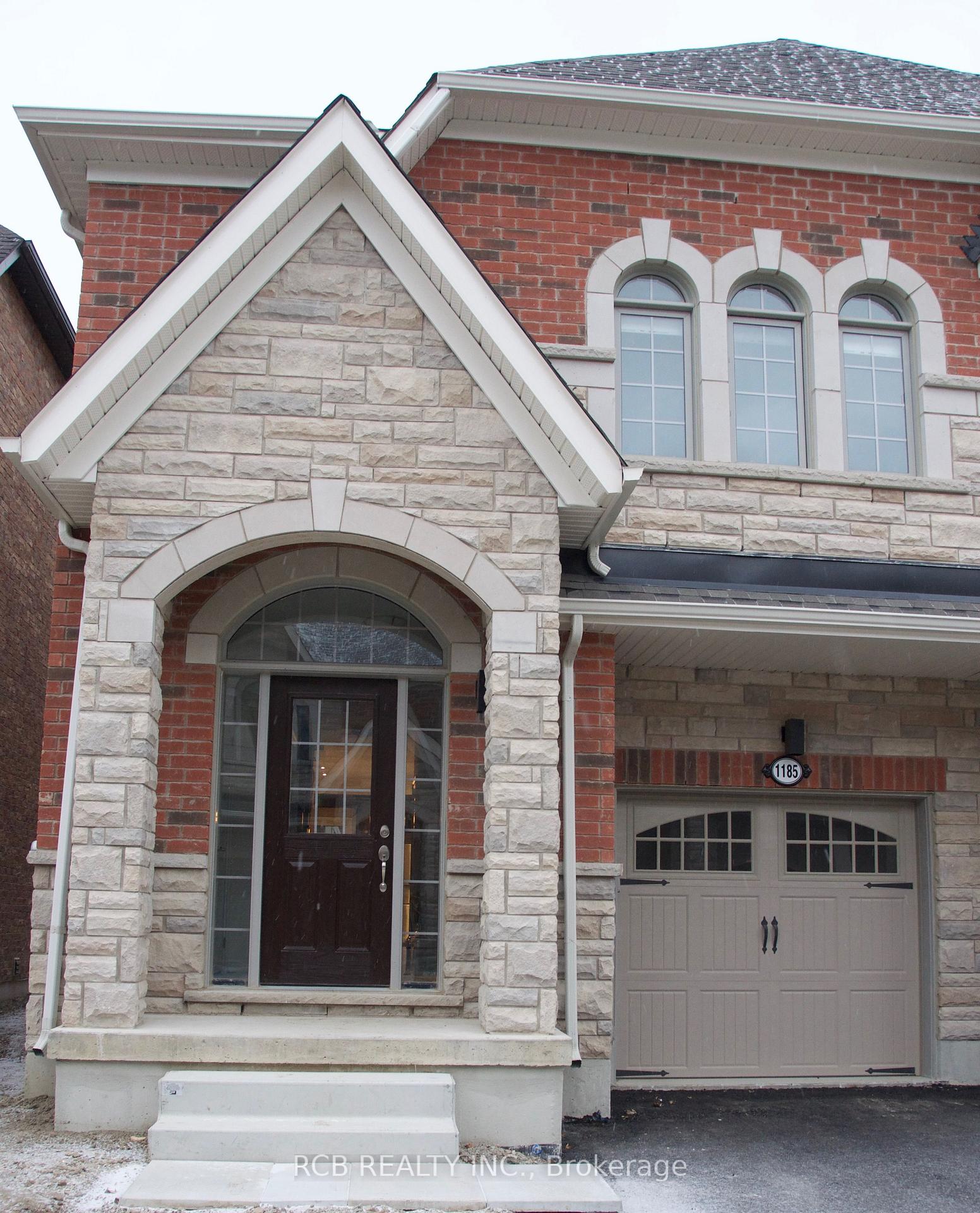1185 Carnegie Drive E, Mississauga, ON L5E 0A6