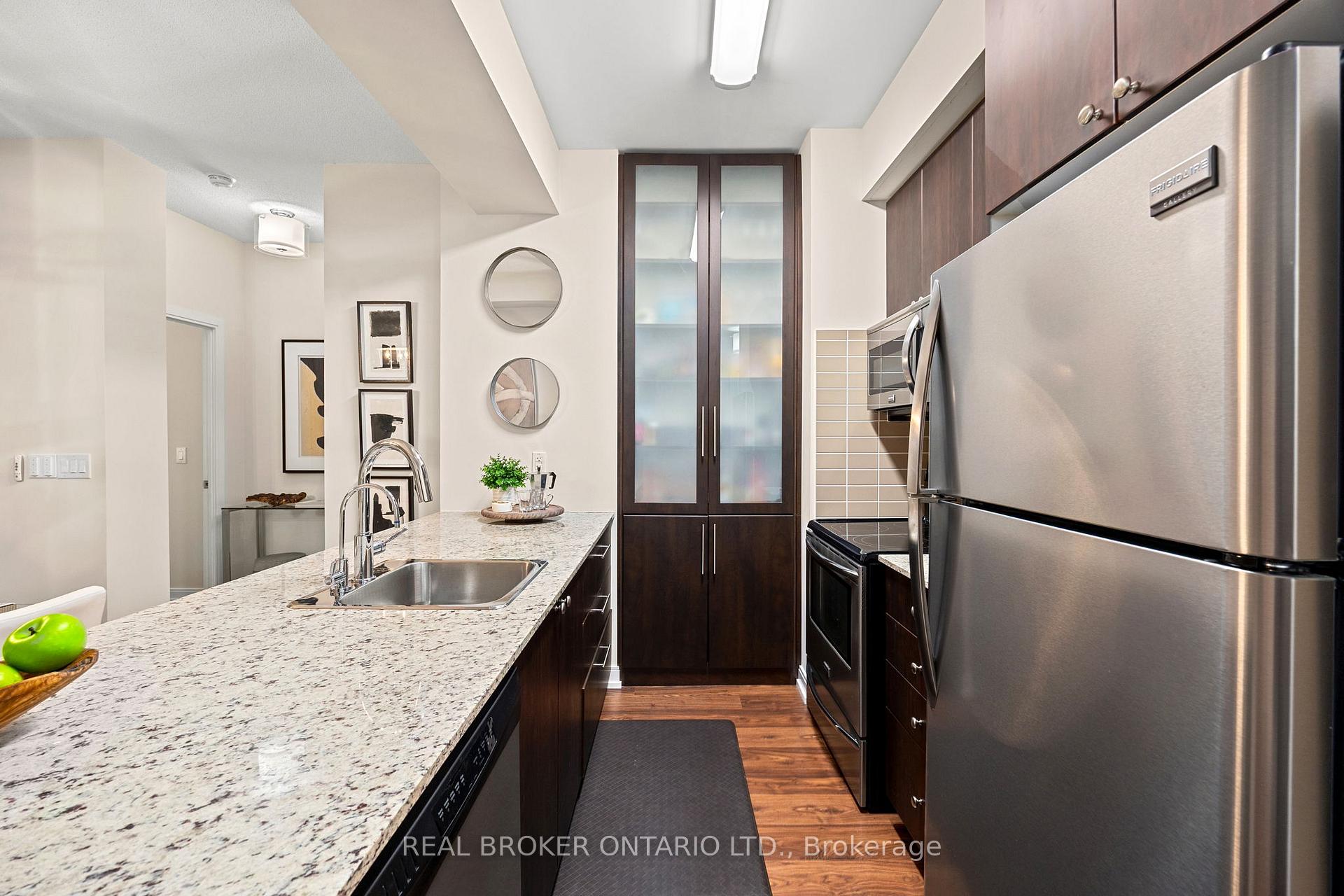 119 - 181 Village Green Square, Toronto, ON M1S 0K6