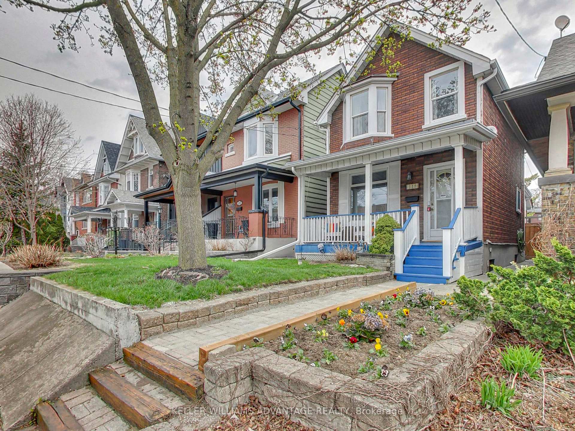 119 Chester Avenue, Toronto, ON M4K 2Z8