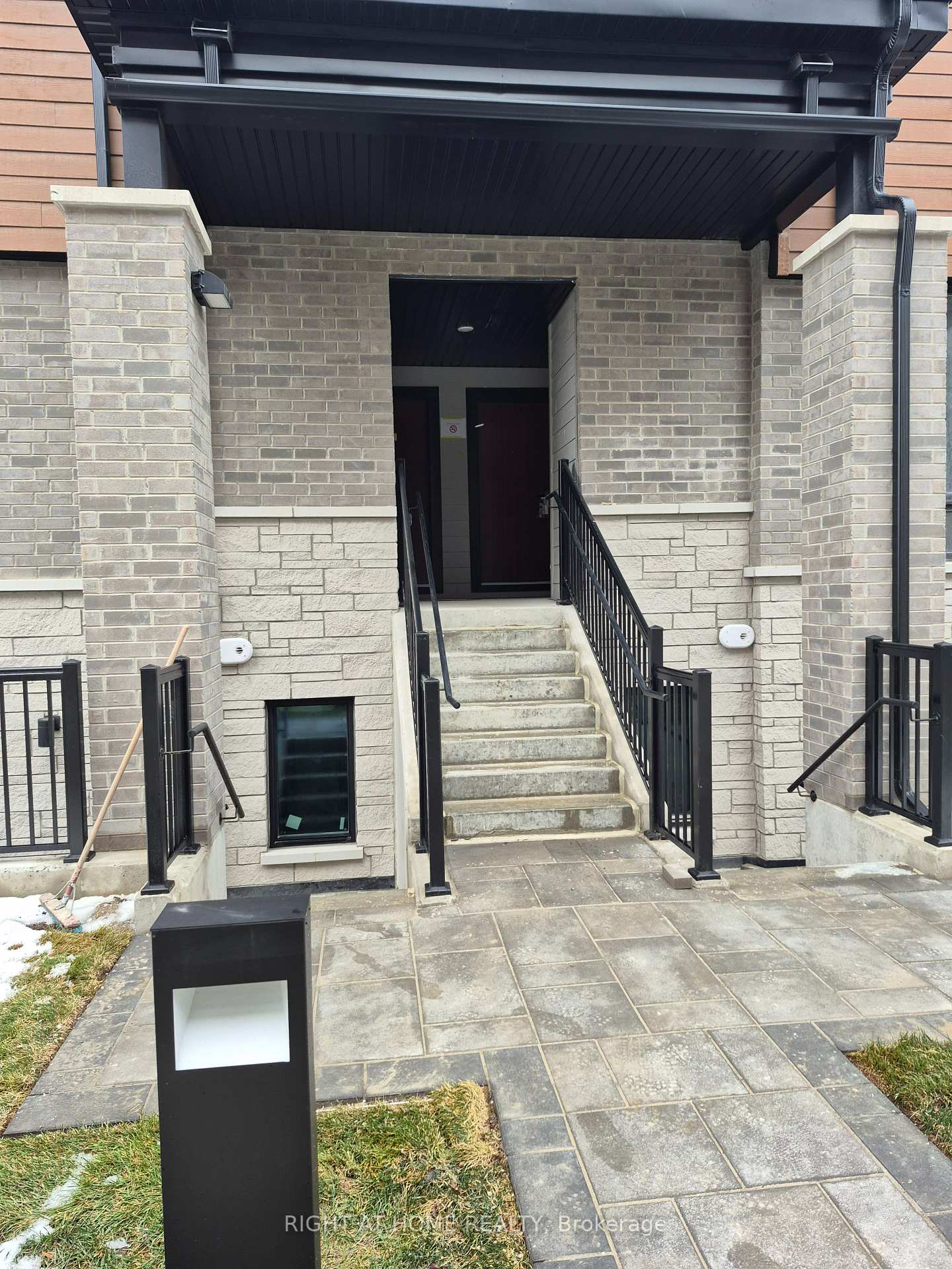 12 - 113 Marydale Avenue, Markham, ON L3S 0E3