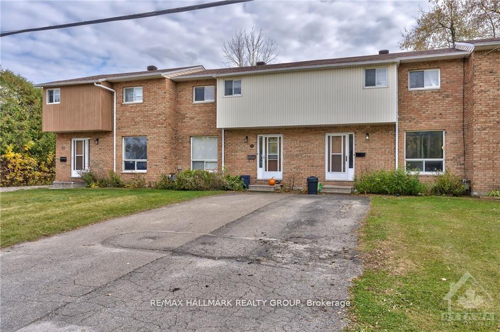 12-16 Craig Street, Perth, ON K7H 3K1