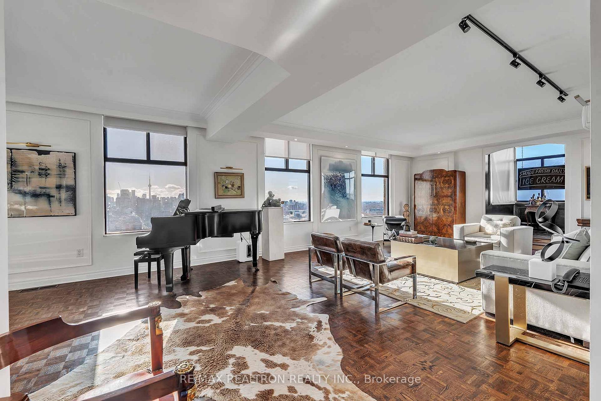 12 - 423 Avenue Road, Toronto, ON M4V 2H7