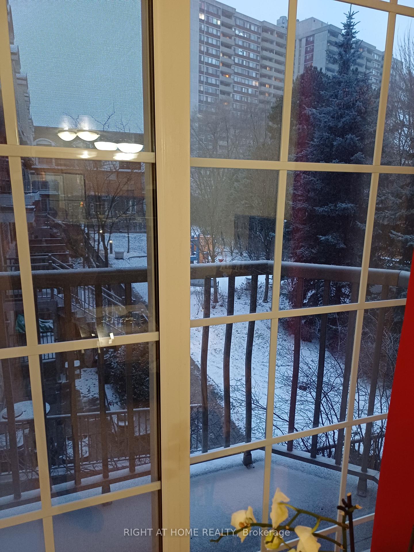 12 - 45 Cedarcroft Boulevard, Toronto, ON M2R 3Y2