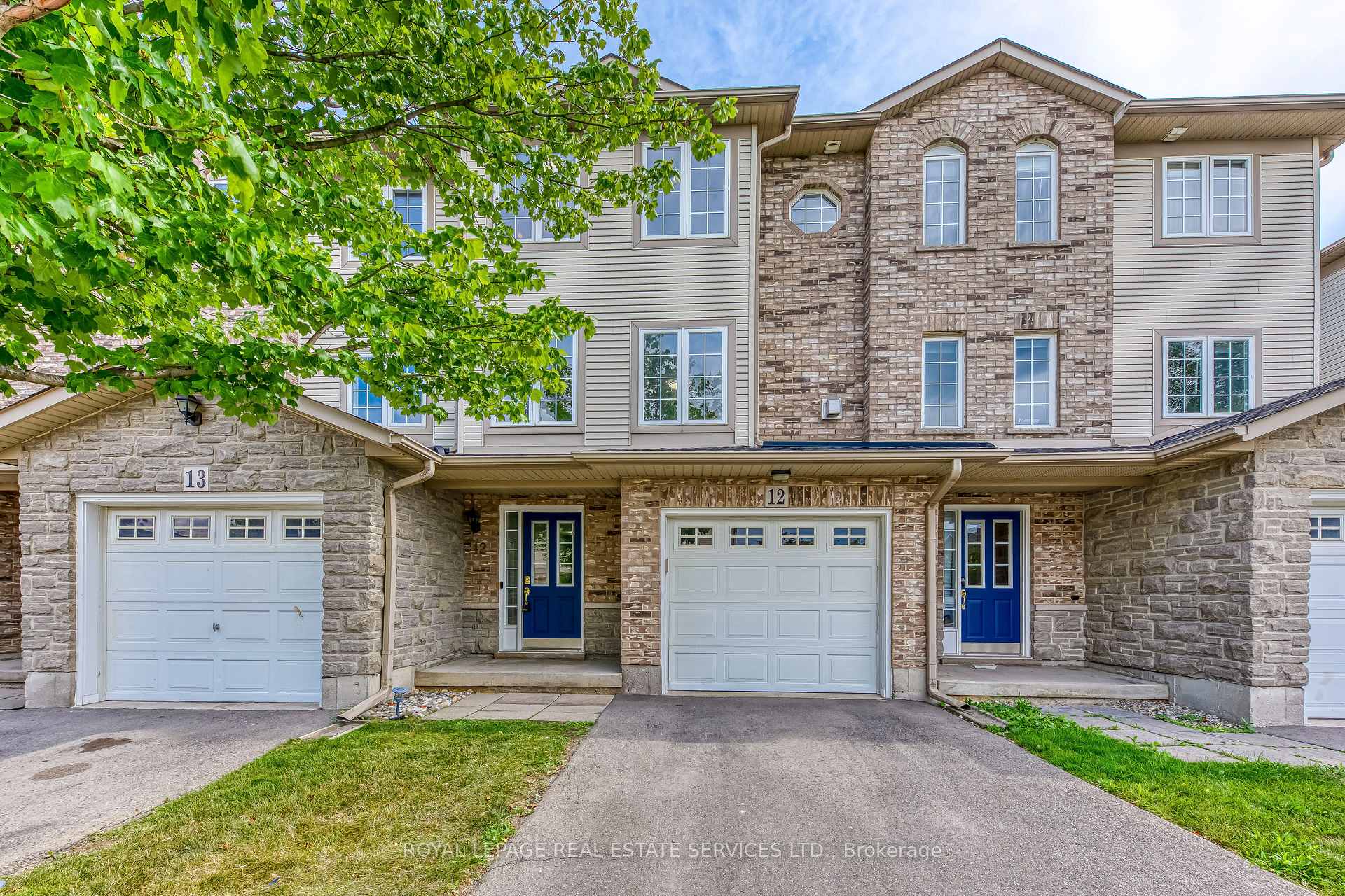 12 - 7 Southside Place, Hamilton, ON L9C 7W6