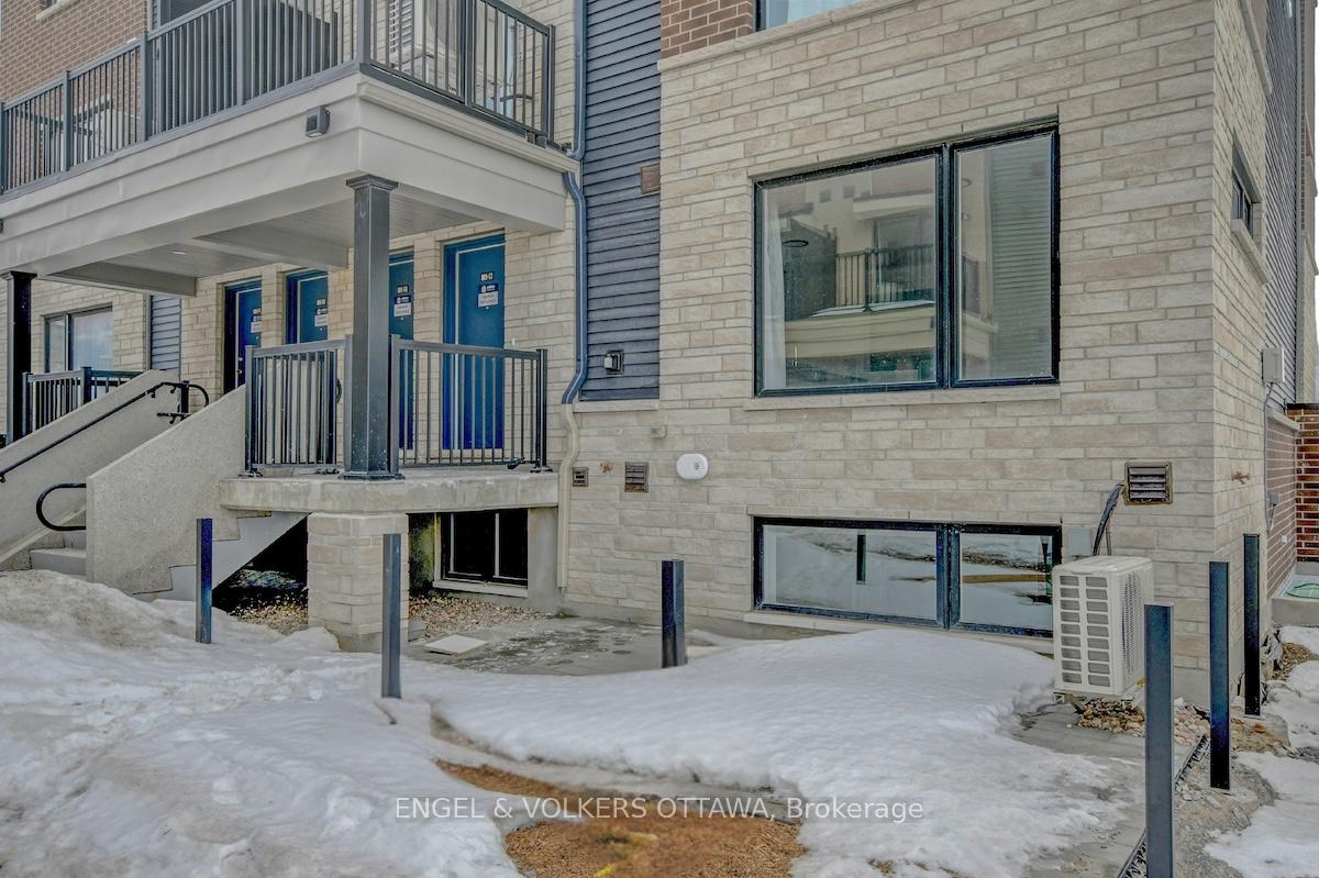 12 - 801 Glenroy Gilbert Drive, Barrhaven, ON K2J 5G3