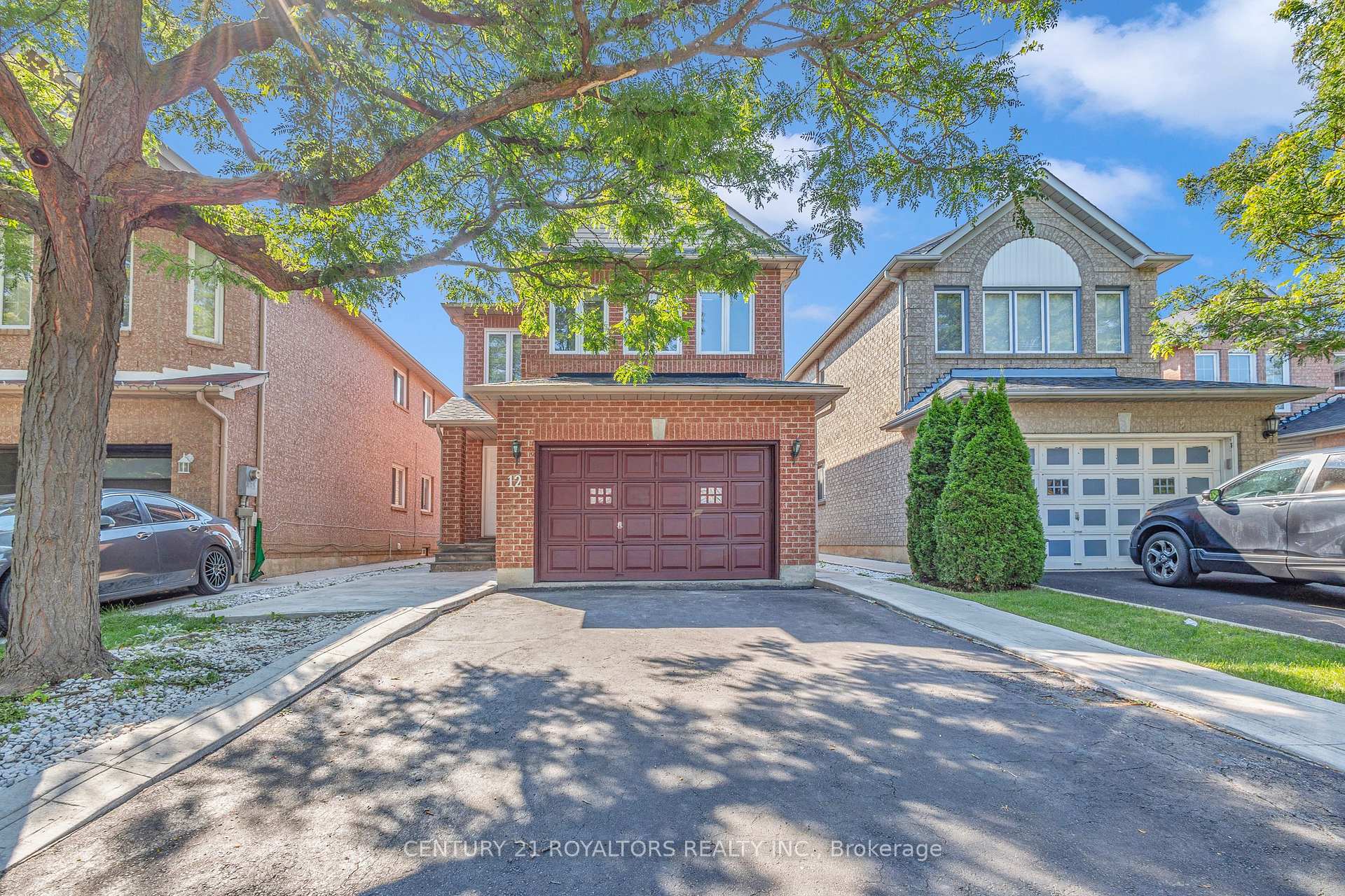 12 Cedarwood Crescent, Brampton, ON L6X 4K1