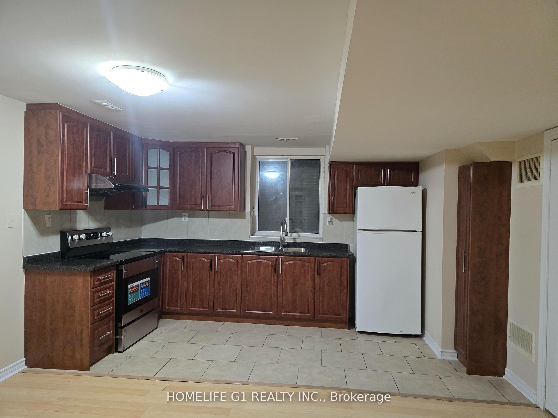 12 Fieldview Drive, Brampton, ON L6P 2X7