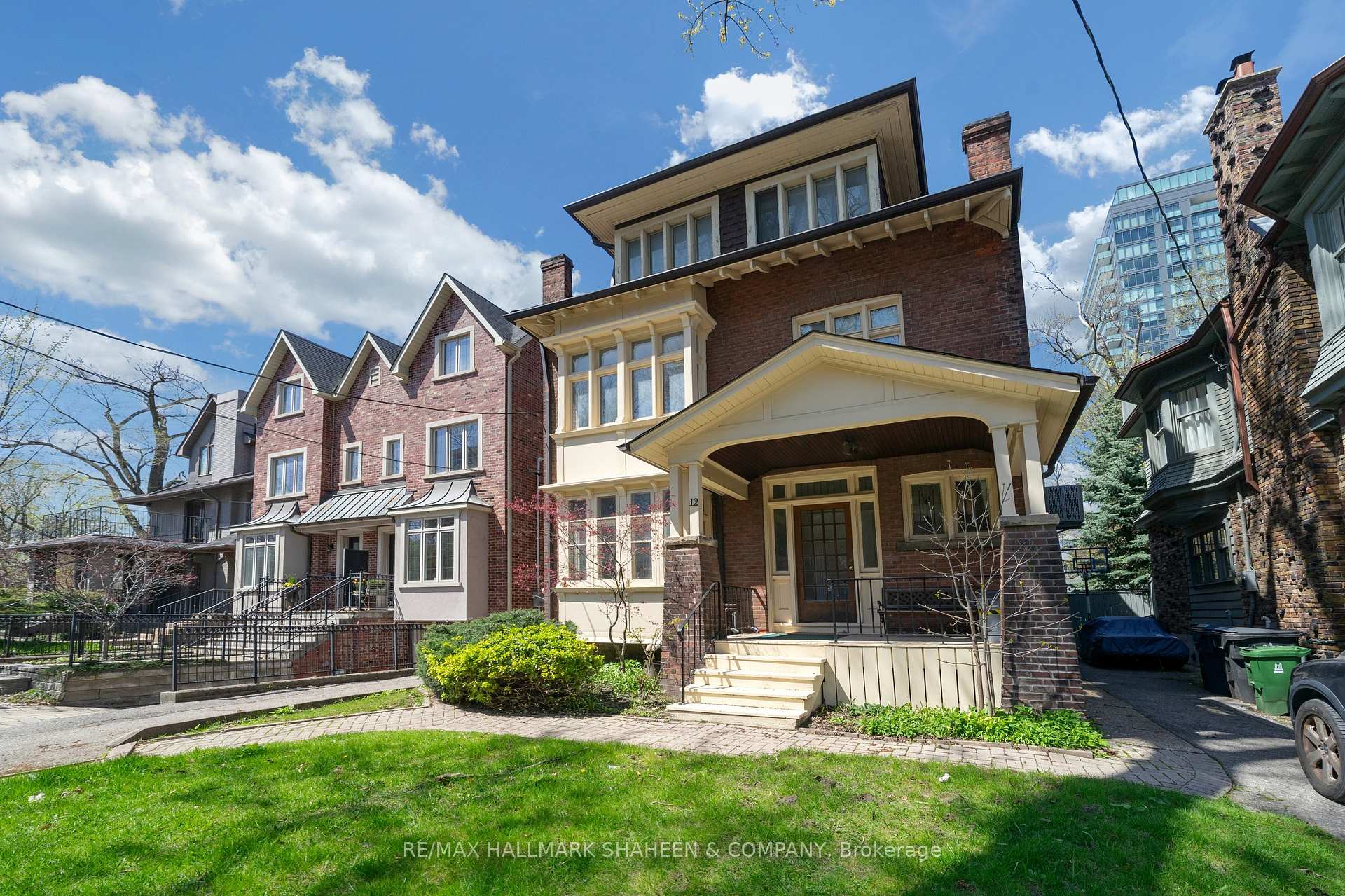 1 - 12 Foxbar Road, Toronto, ON M4V 2G6