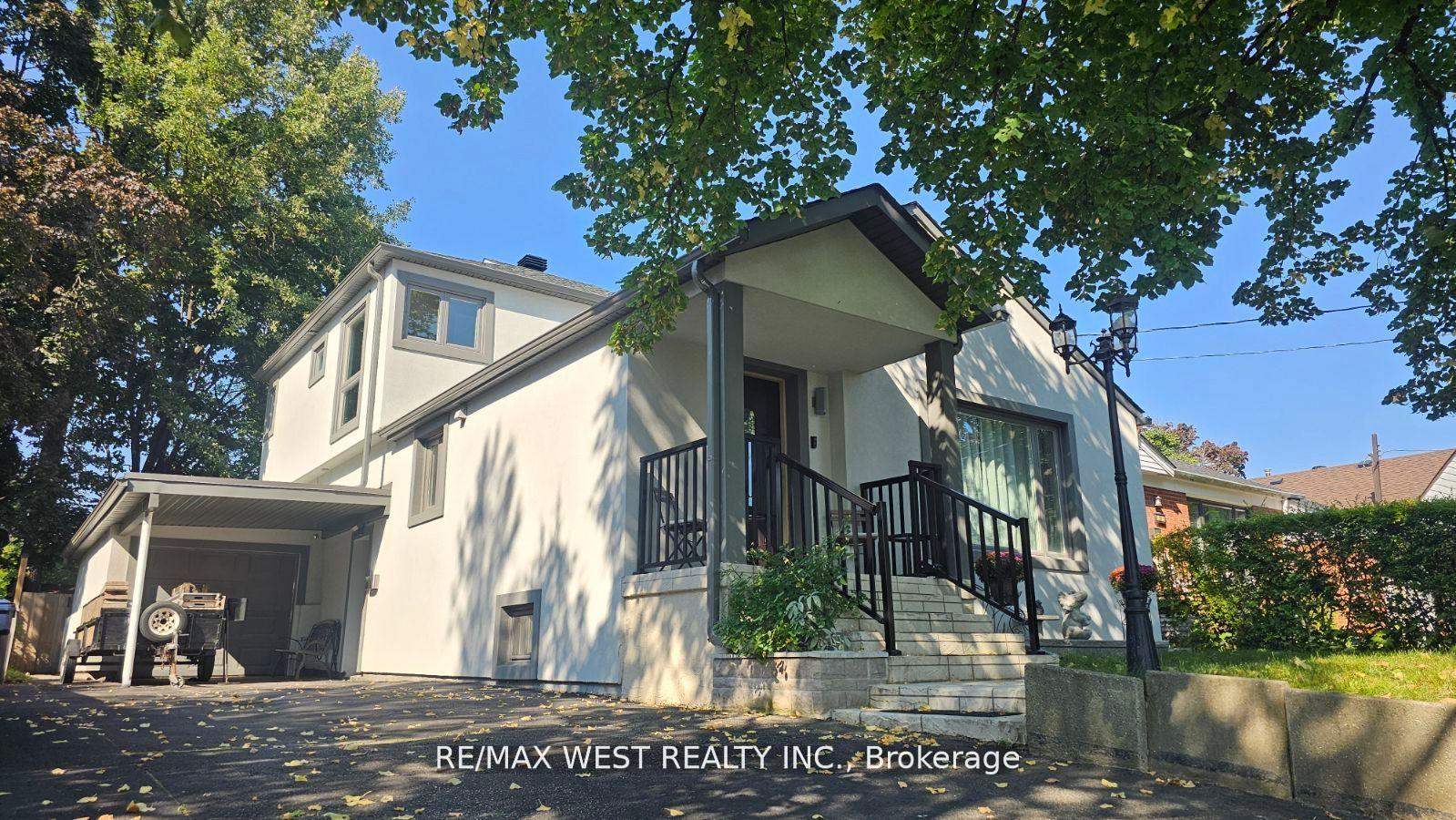 12 Gordon Park Drive, Toronto, ON M9B 1J6