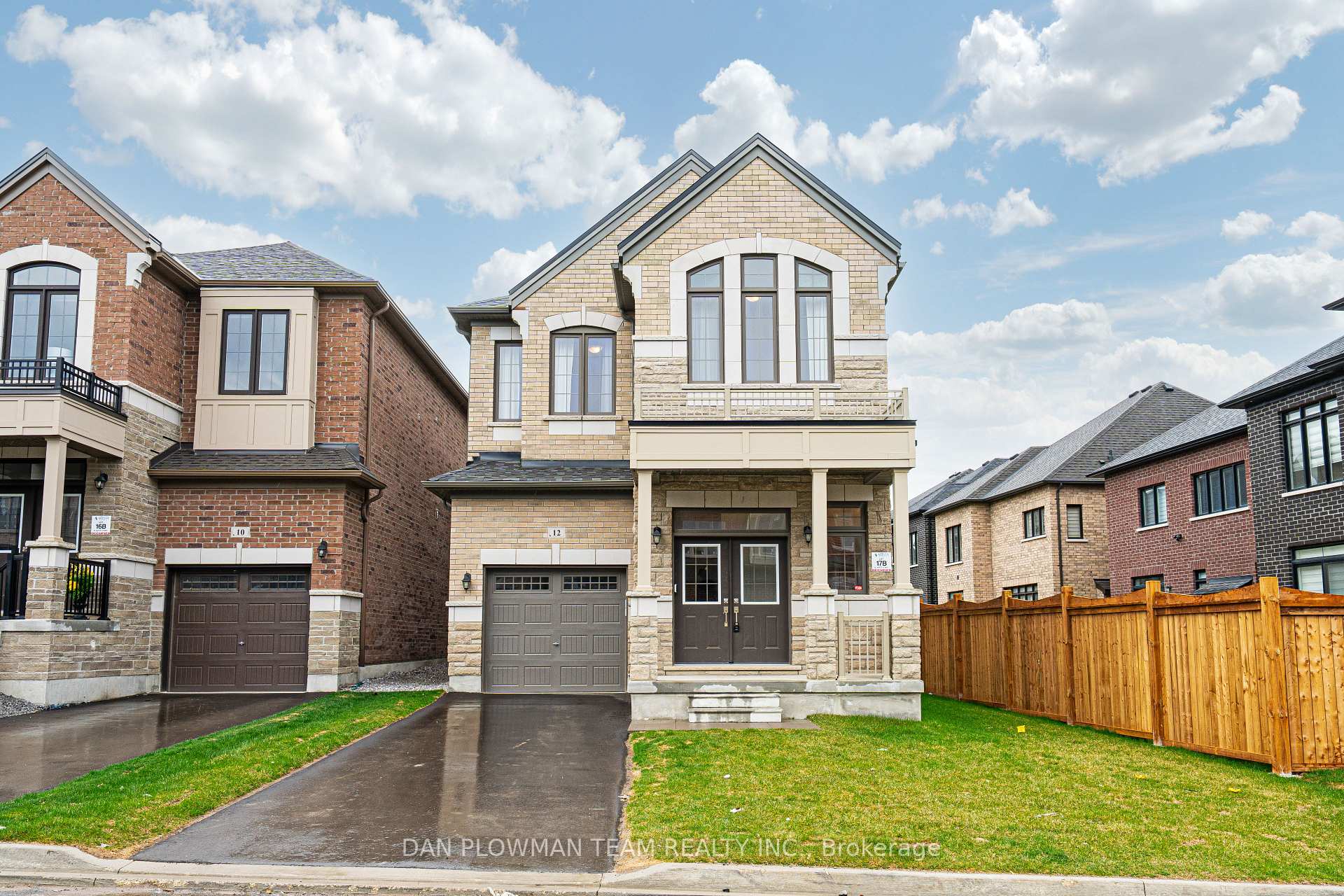 12 Jadite Street, Whitby, ON L1P 0P8