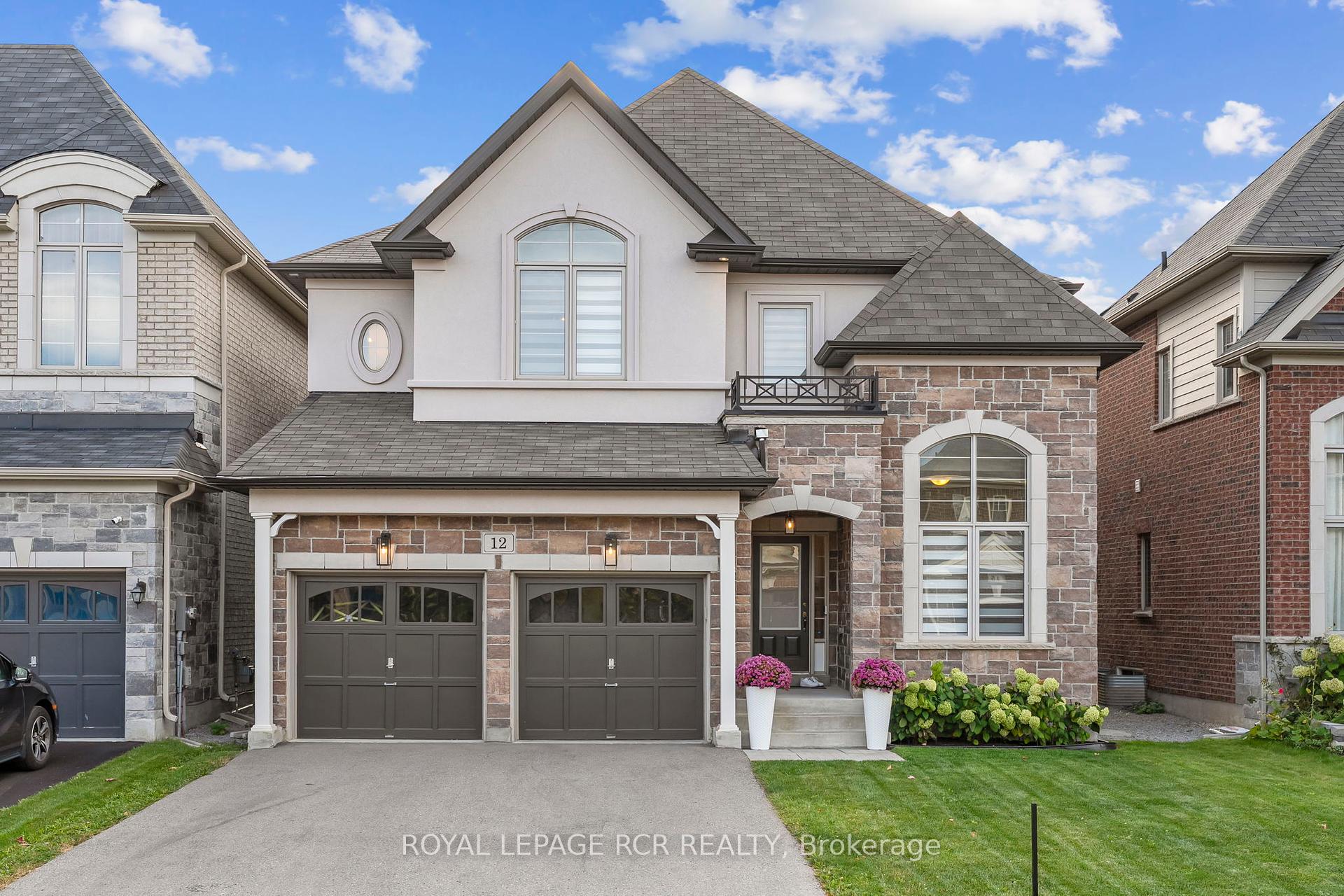 12 John Weddell Avenue, East Gwillimbury, ON L9N 0P4