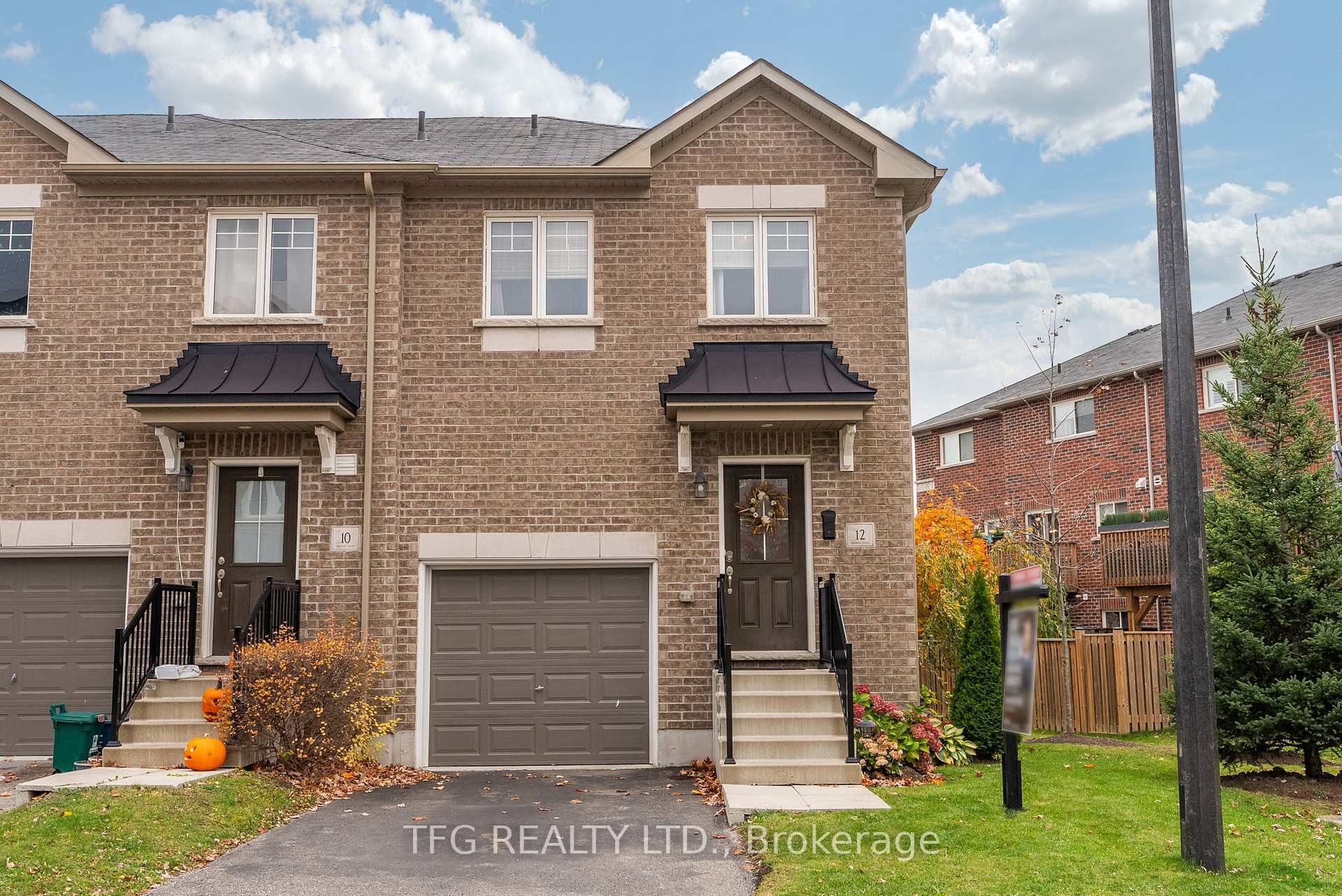 12 Ken Bromley Lane, Clarington, ON L1C 0S4