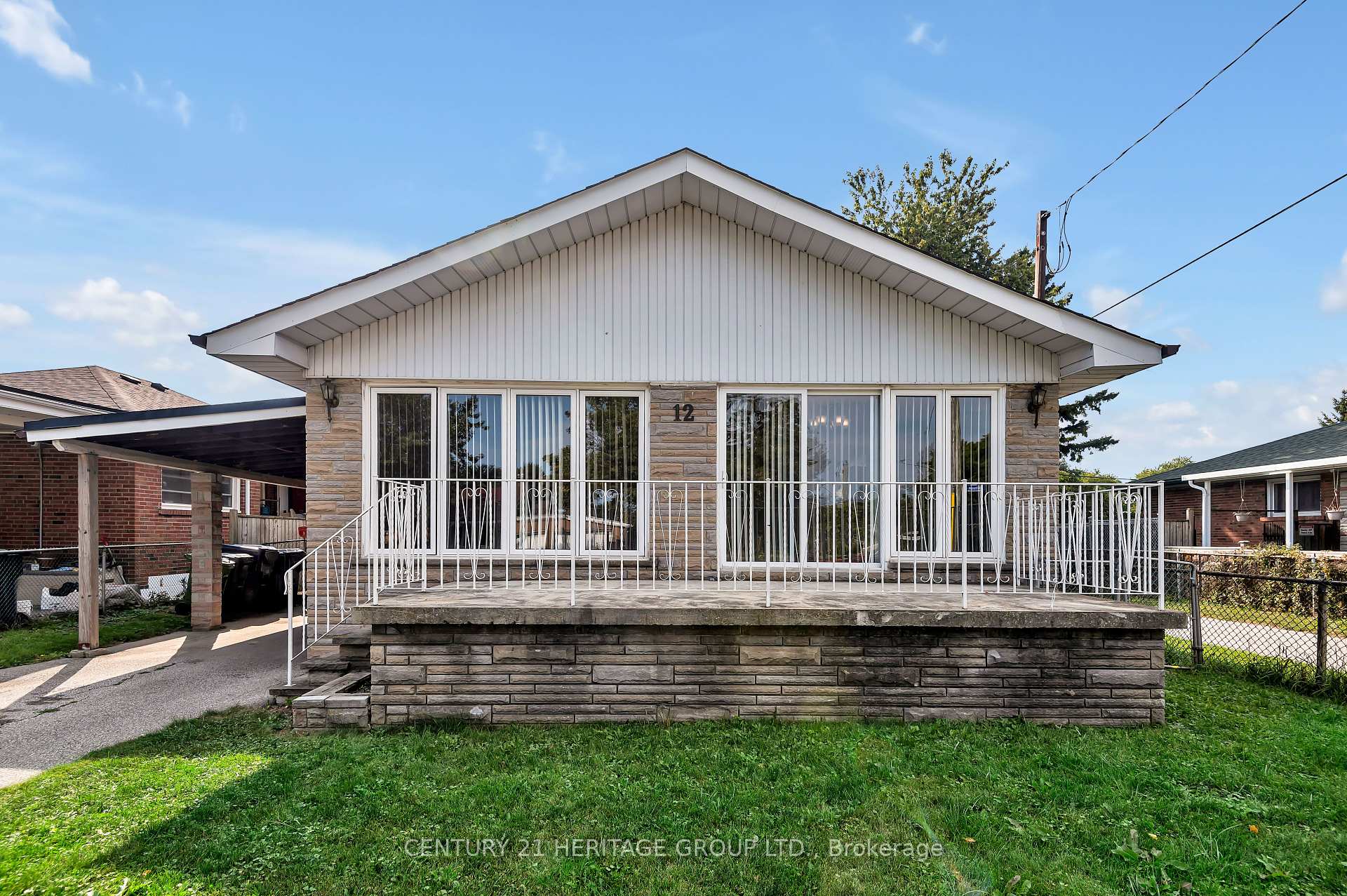 12 Kitson Drive, Toronto, ON M1M 3C8