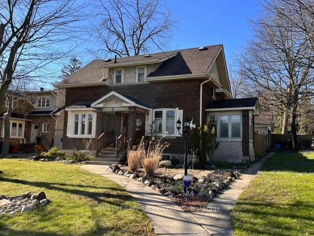 12 Lockie Avenue, Toronto, ON M1S 1N1
