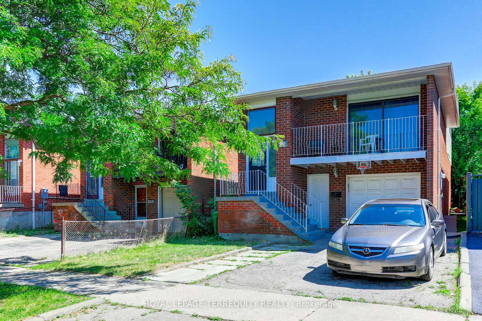 12 Martindale Crescent, Brampton, ON L6X 2T9