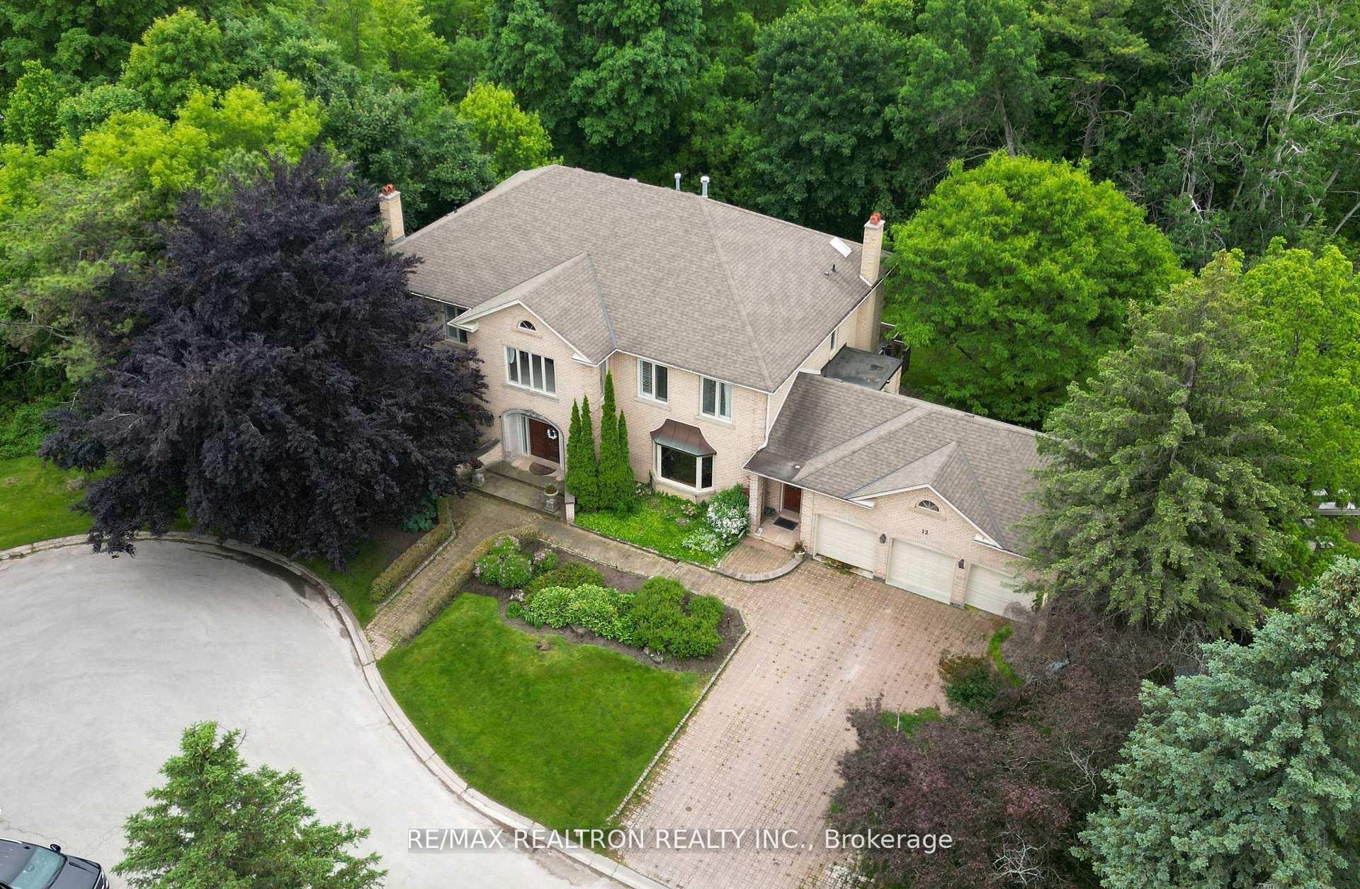 12 Moodie Drive, Richmond Hill, ON L4C 8C9