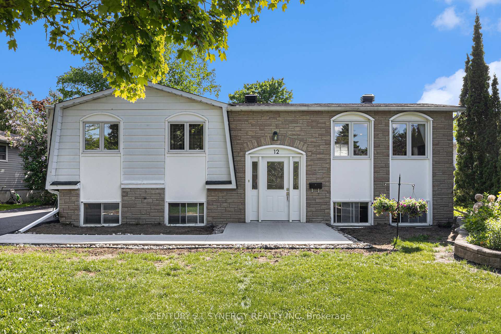 12 Morgan Avenue, Perth, ON K7H 3G4