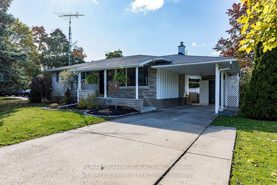 12 Ridley Heights Drive, St. Catharines, ON L2S 2J2