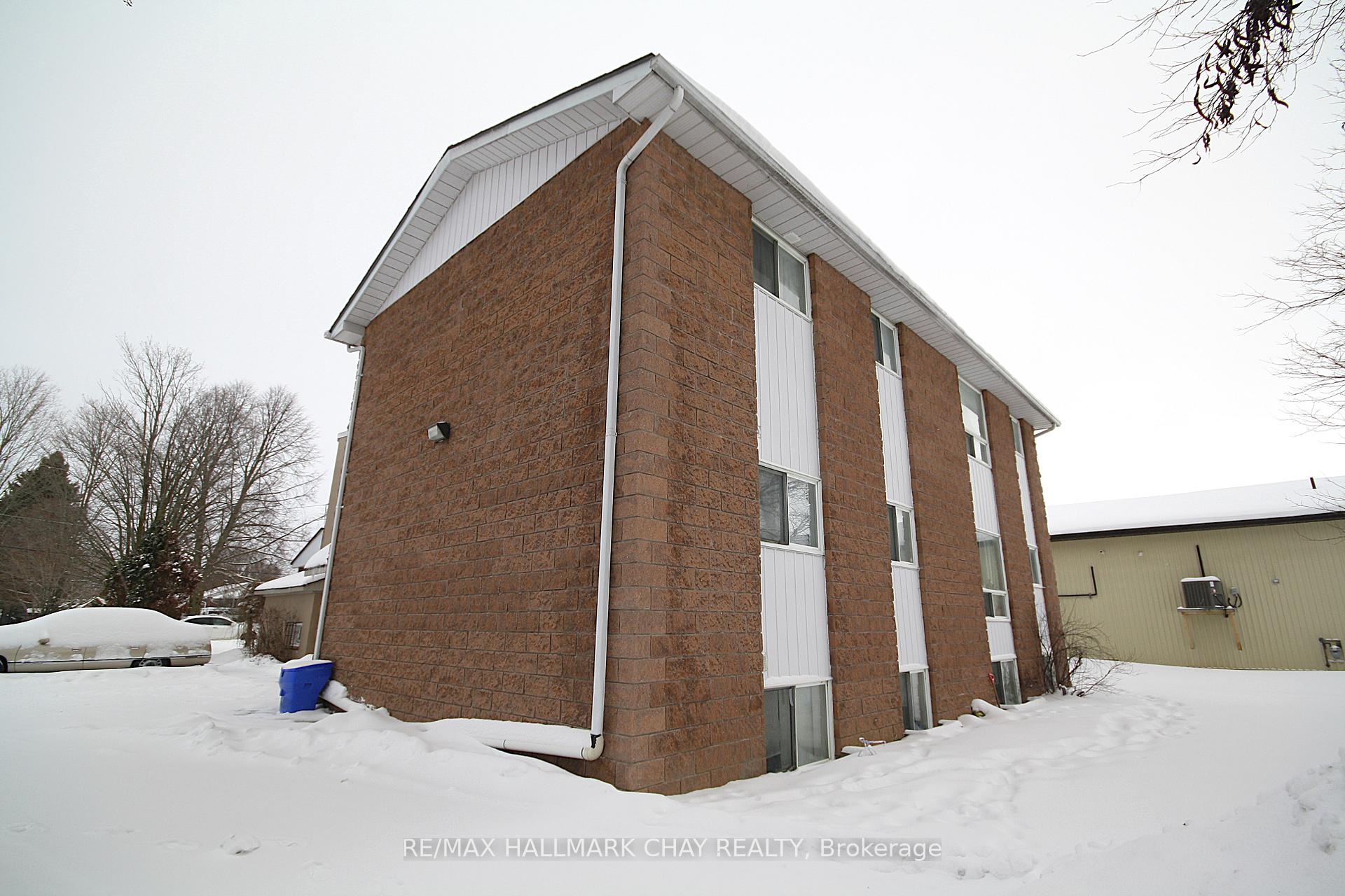 12 SHAW Street, Springwater, ON L0L 1P0