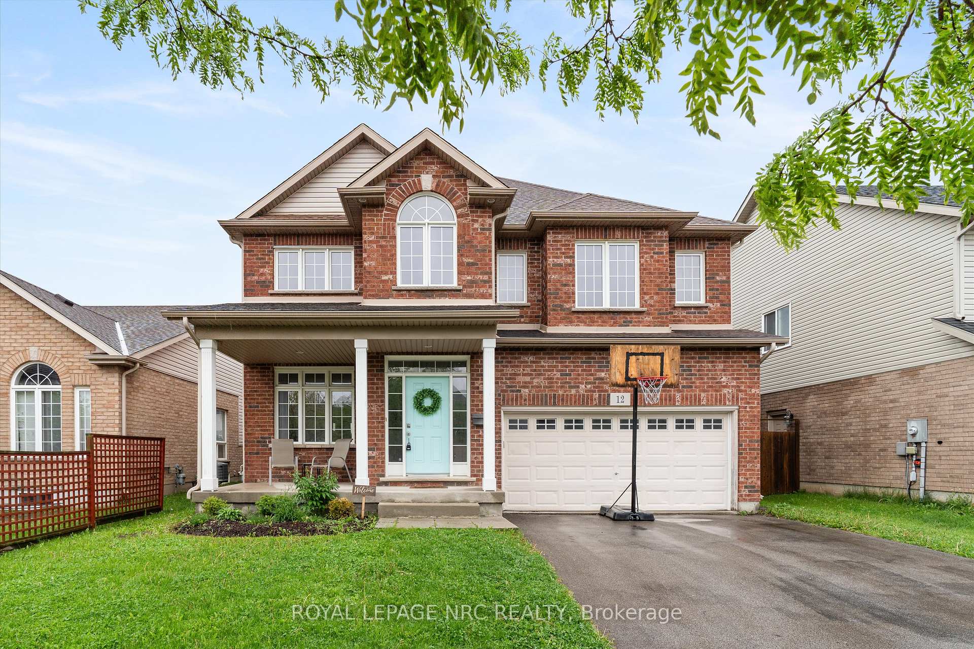 12 Silver Maple Road, Thorold, ON L2V 5G5