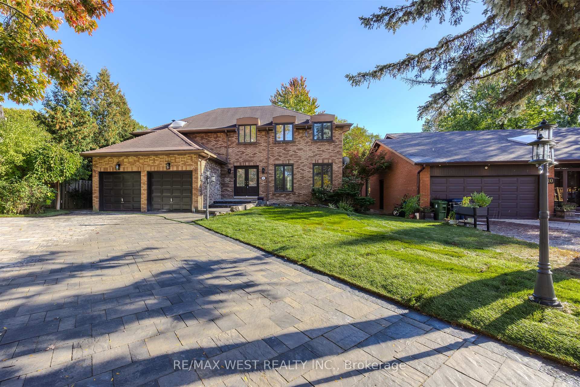 12 Tredvalley Grove, Toronto, ON M1C 3J4