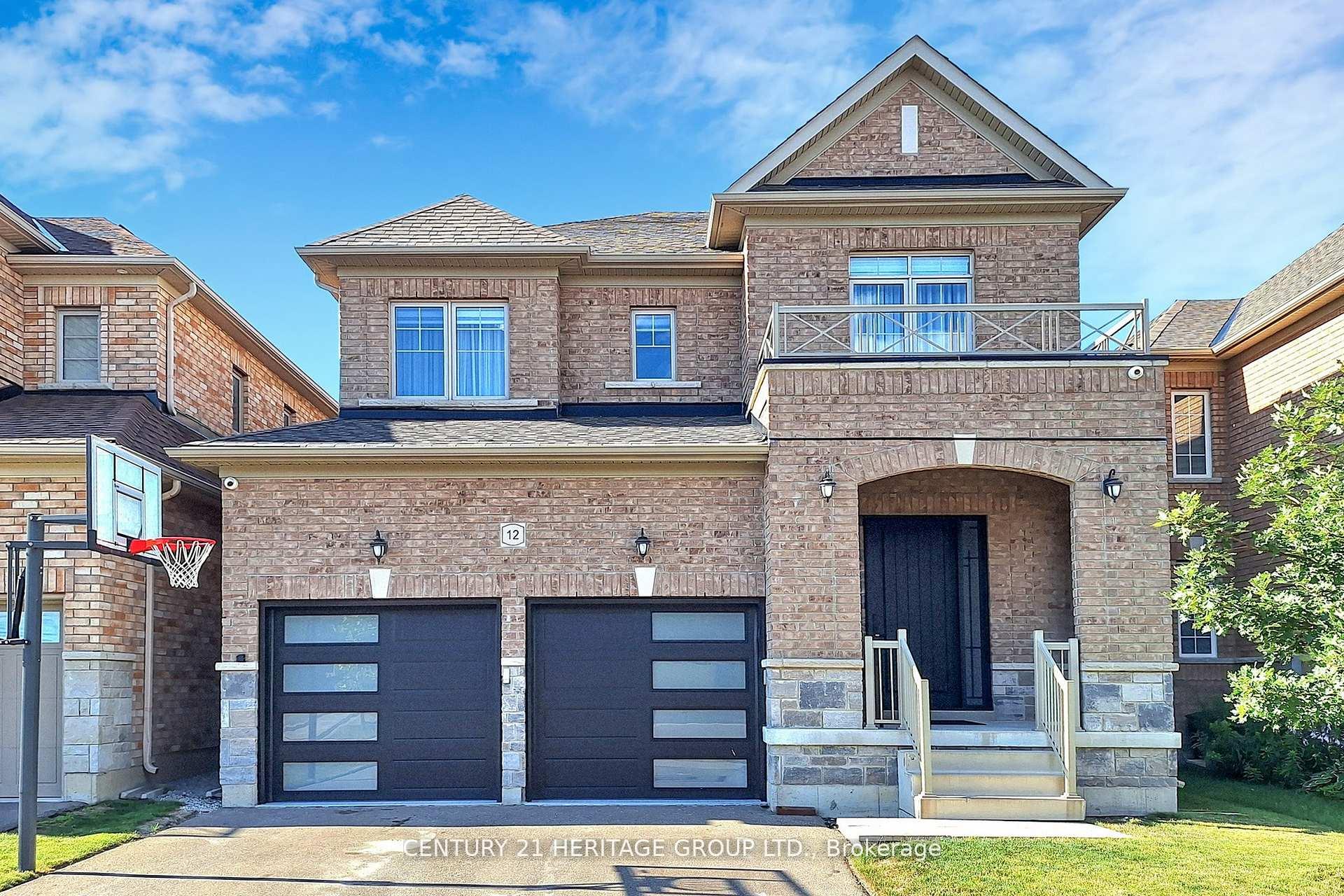 12 Tupling Street, Bradford West Gwillimbury, ON L3Z 0W8