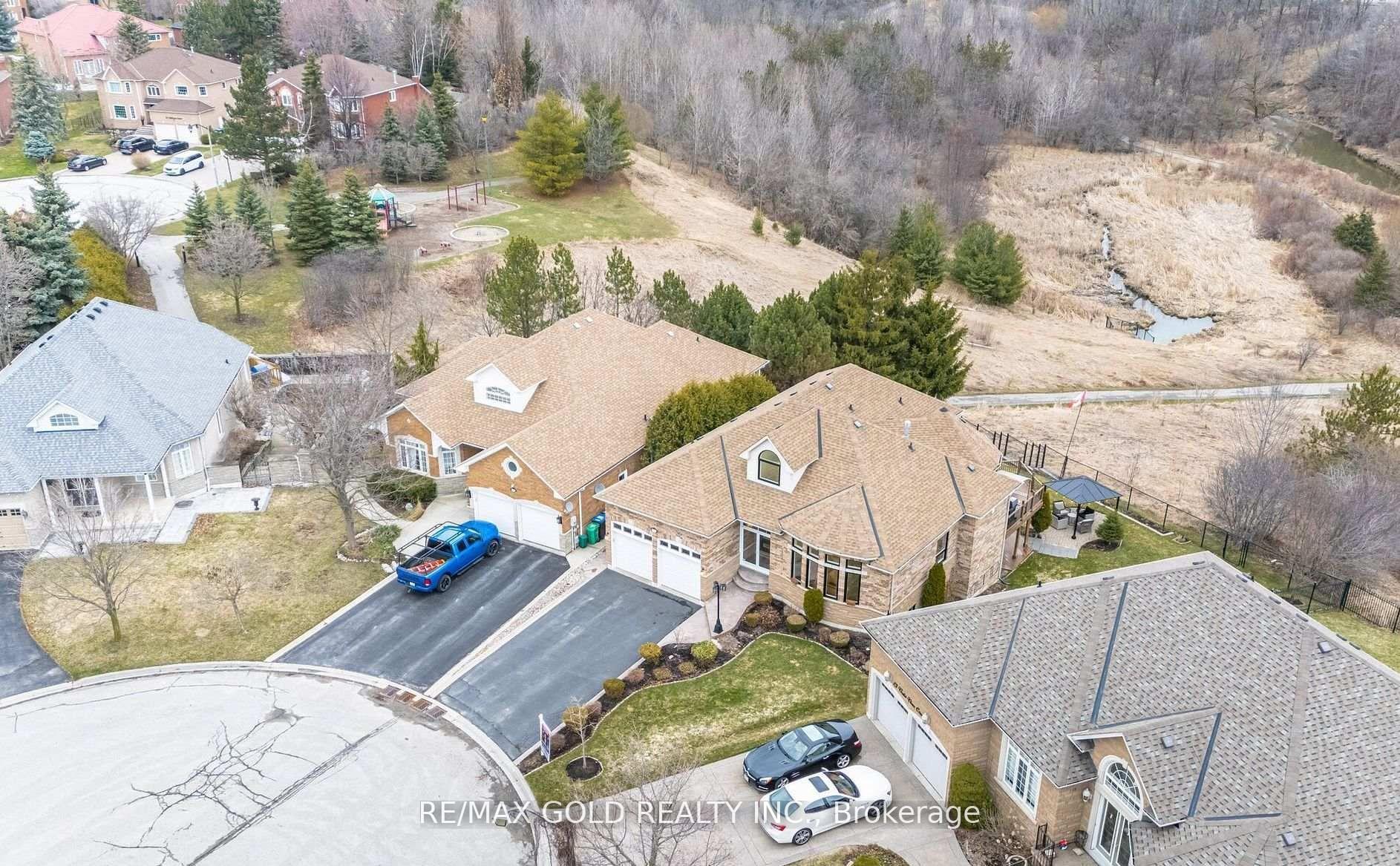12 Vista View Court, Caledon, ON L7C 1E1