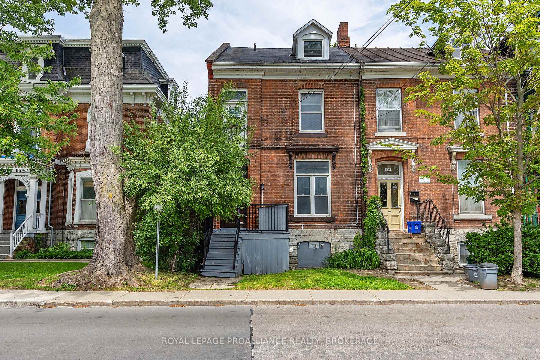 120 Bagot Street, Kingston, ON K7L 3E5