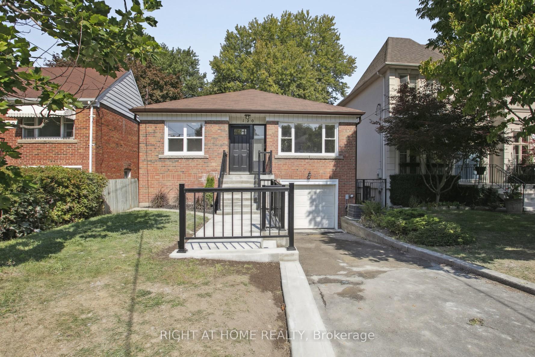 120 Johnston Avenue, Toronto, ON M2N 1H2