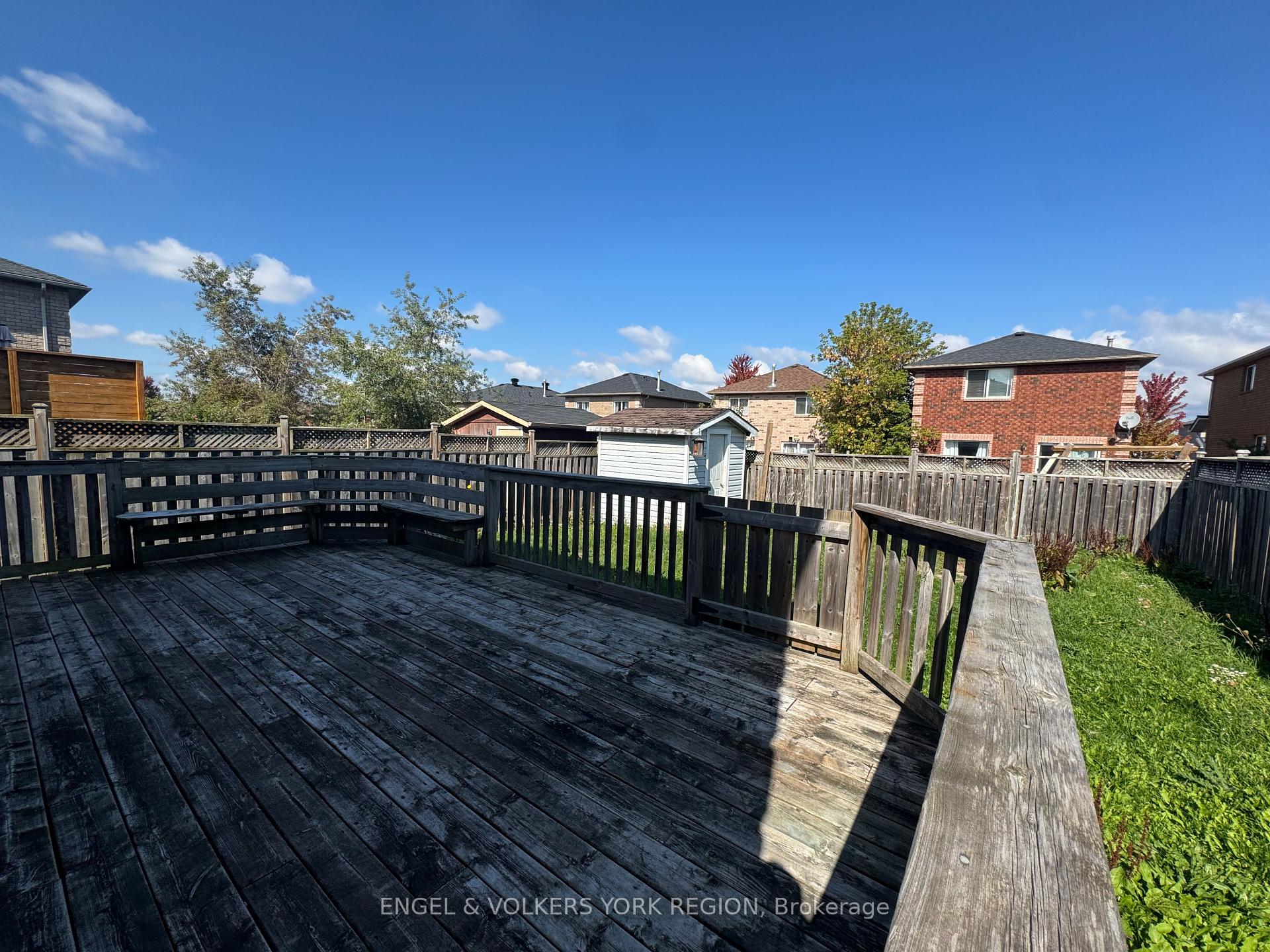 120 Nathan Crescent, Barrie, ON L4N 0S6