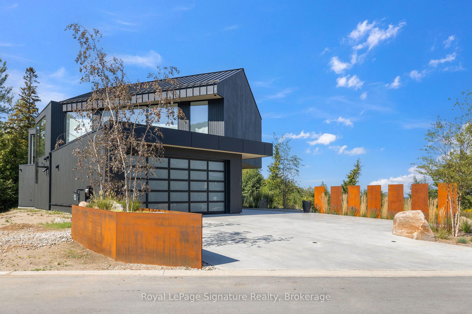 120 Sebastian Street, Blue Mountains, ON N0H 1J0